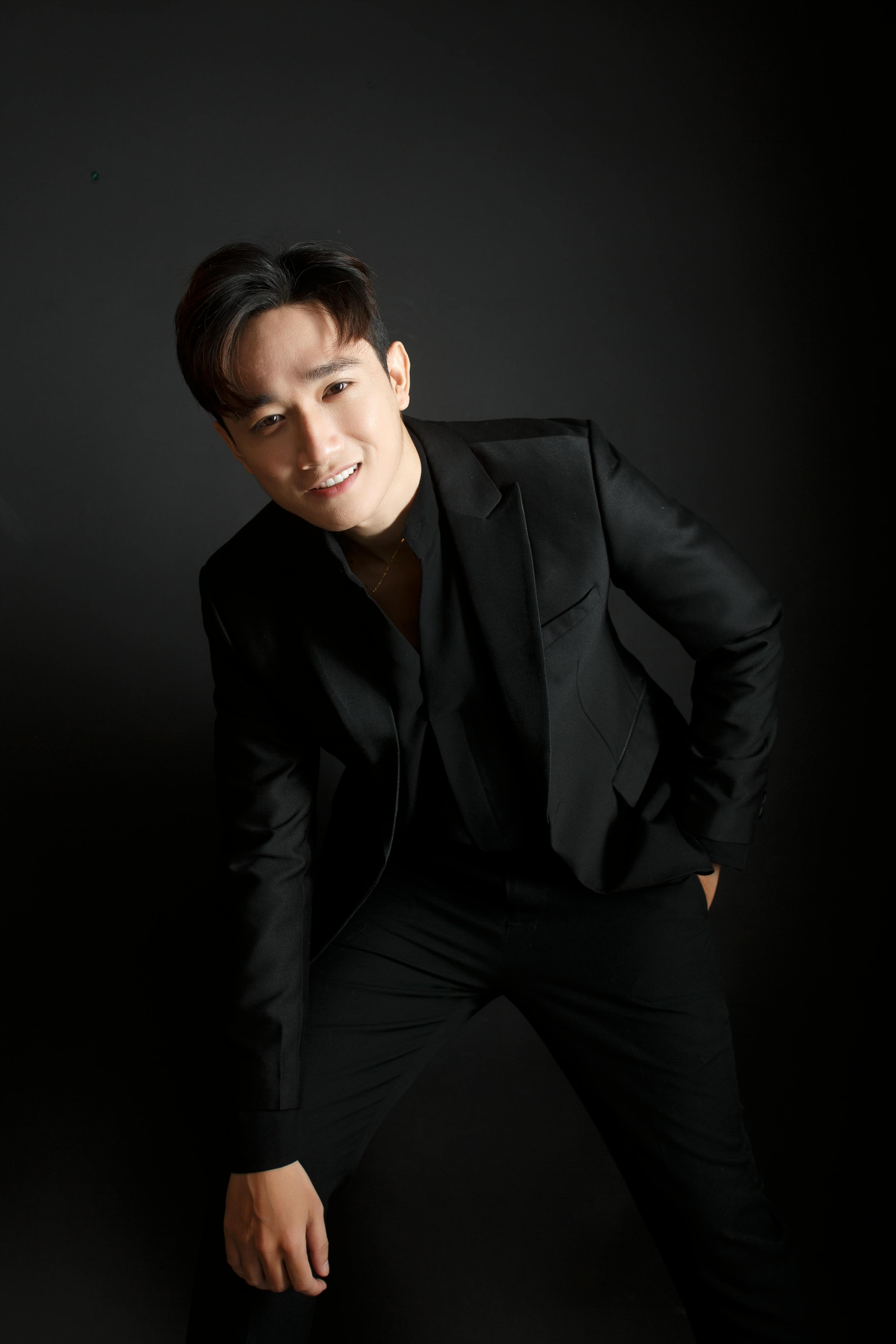 Model Wearing Formals Photos, Download The BEST Free Model Wearing ...