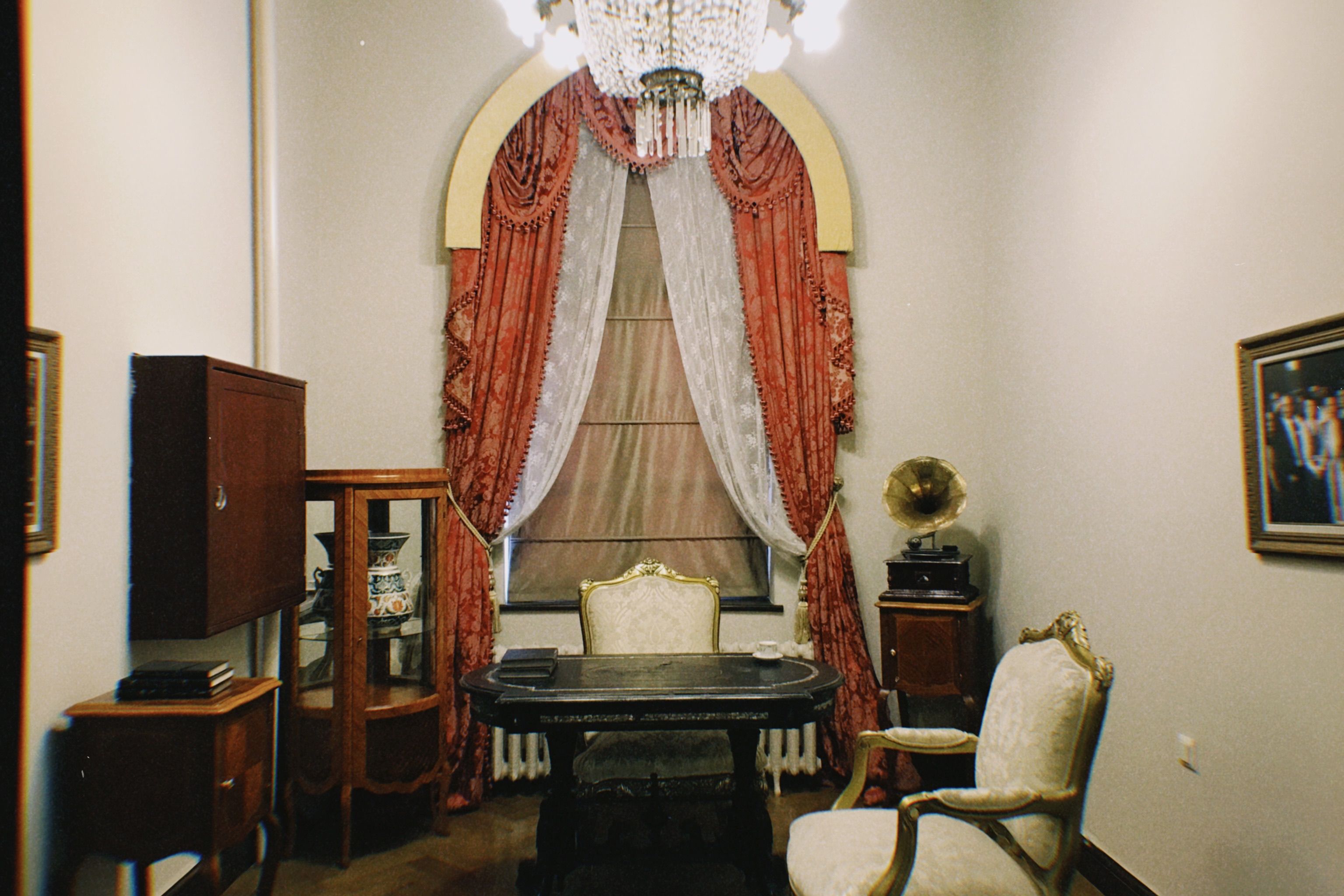 Vintage Interior Design of Room · Free Stock Photo