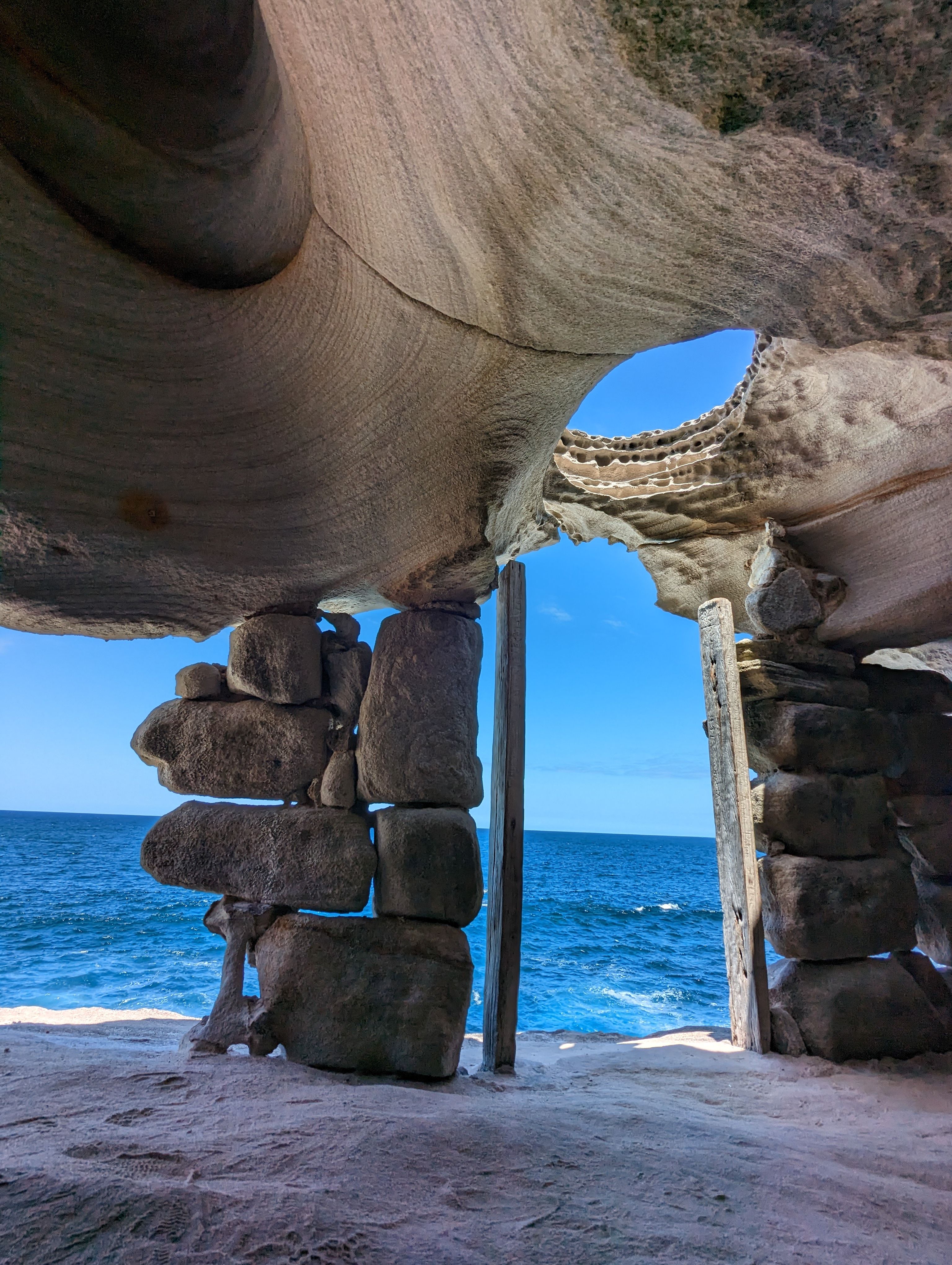 Rock Formations in Sea · Free Stock Photo
