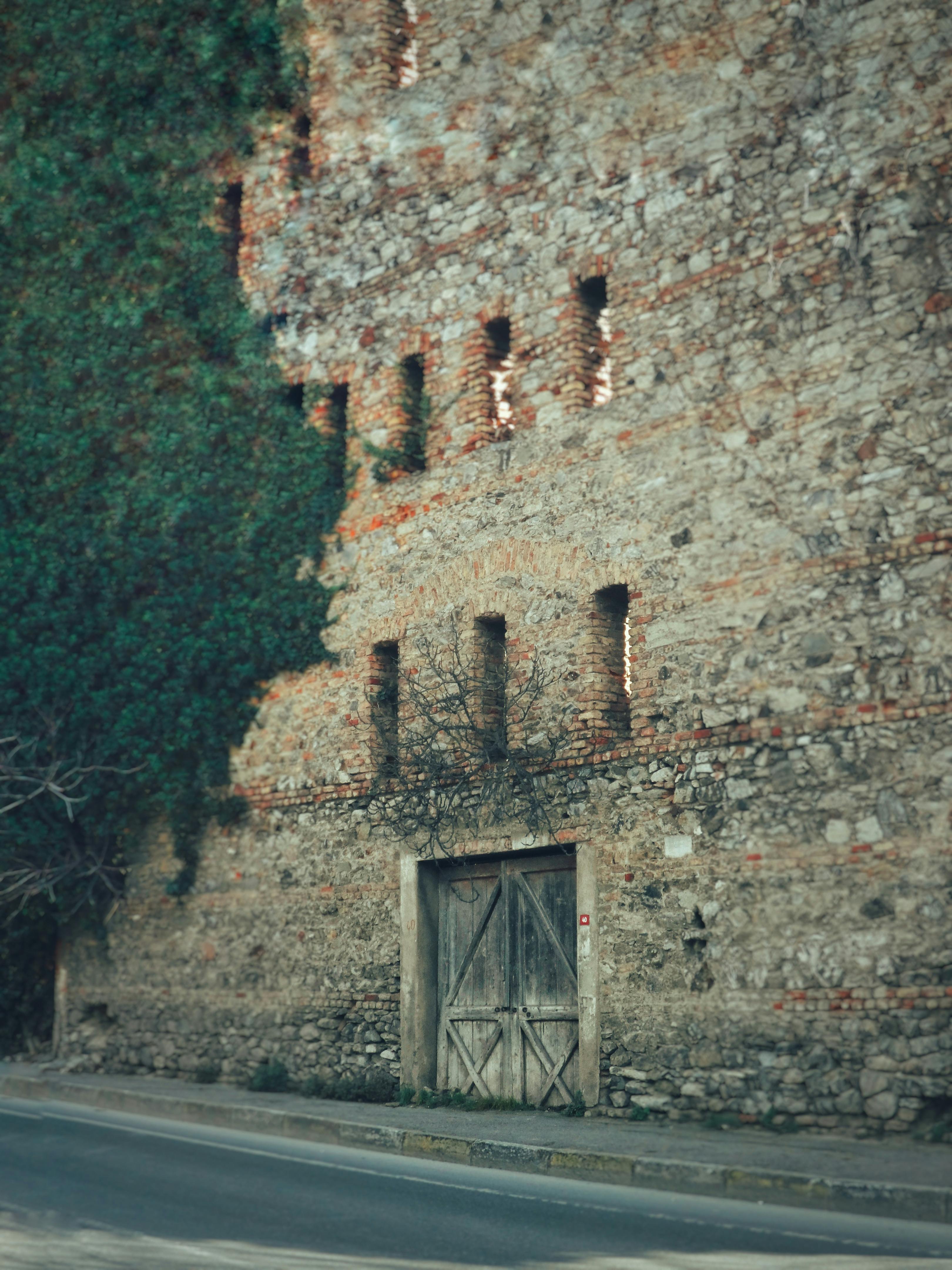 Wall of Stone Castle · Free Stock Photo