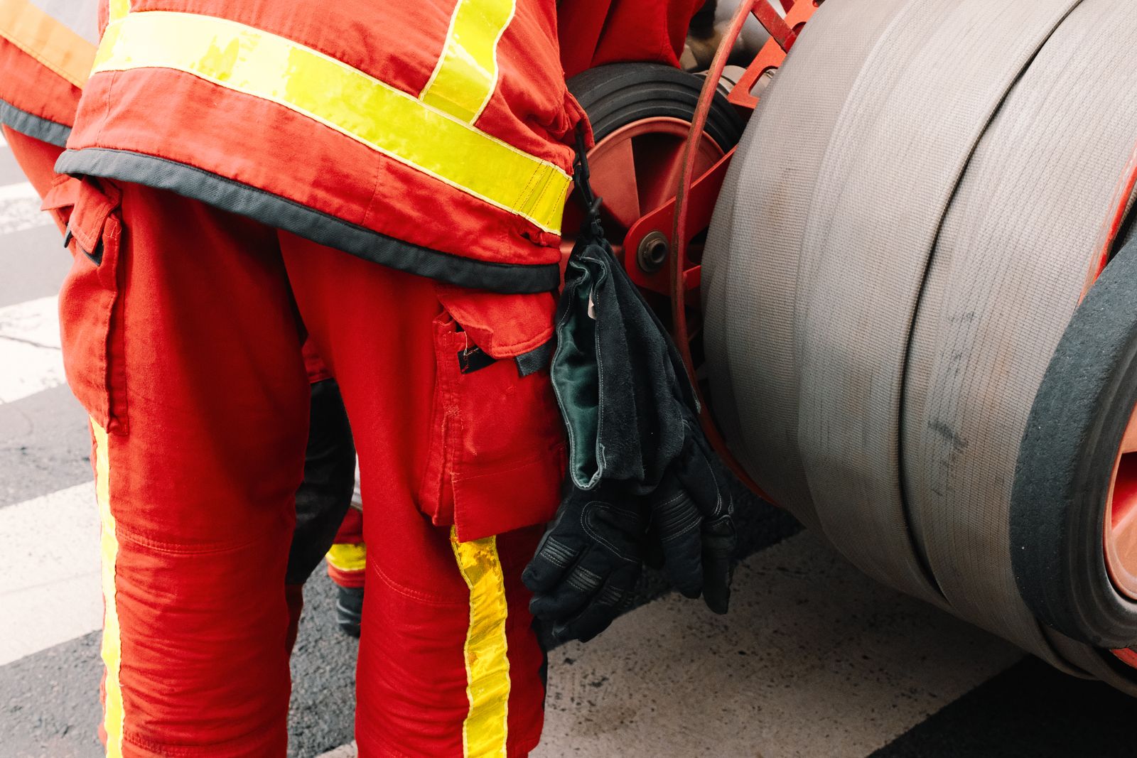 Firefighters At Work Photos, Download The BEST Free Firefighters At ...