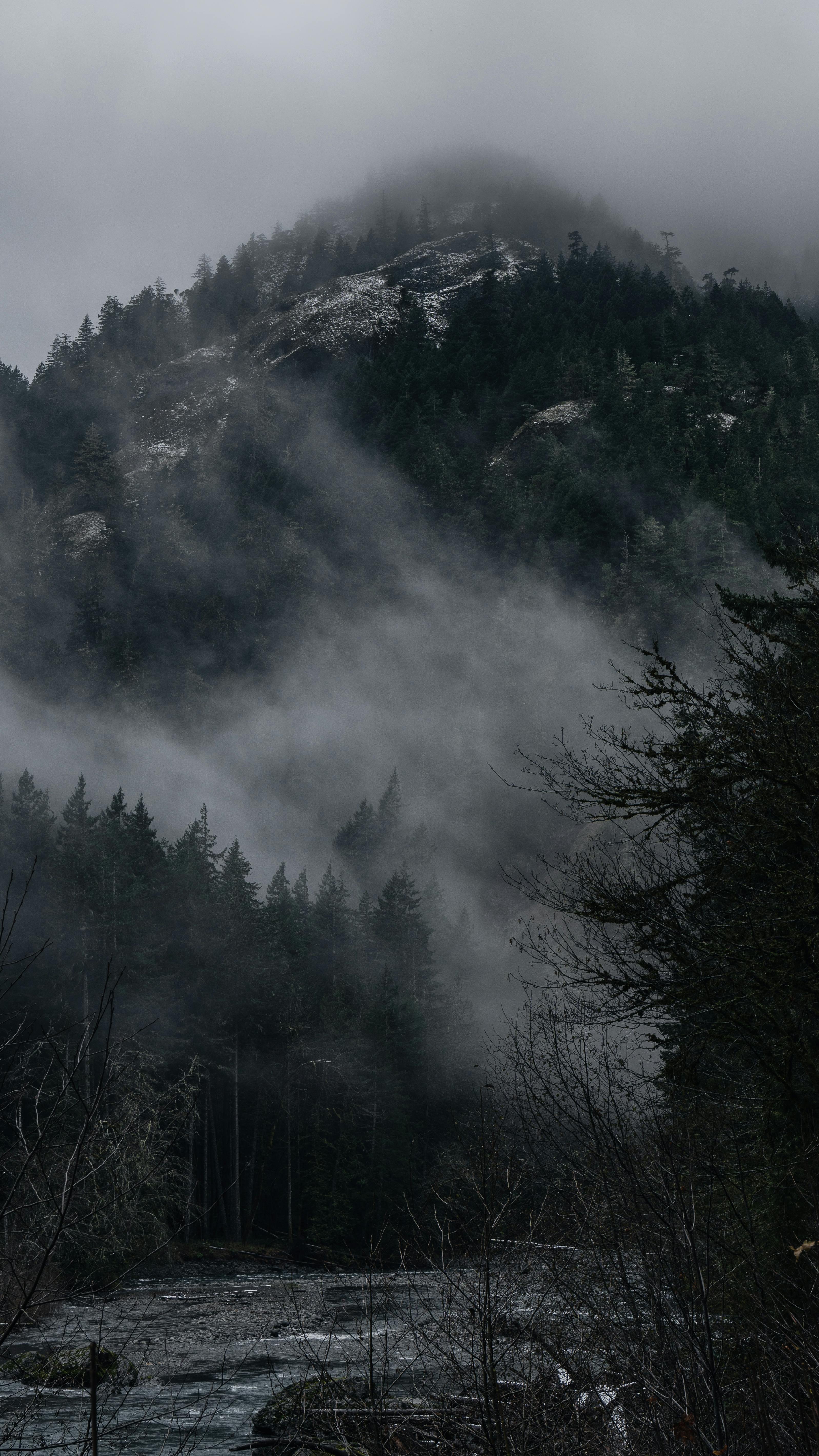 Mountain Range · Free Stock Photo