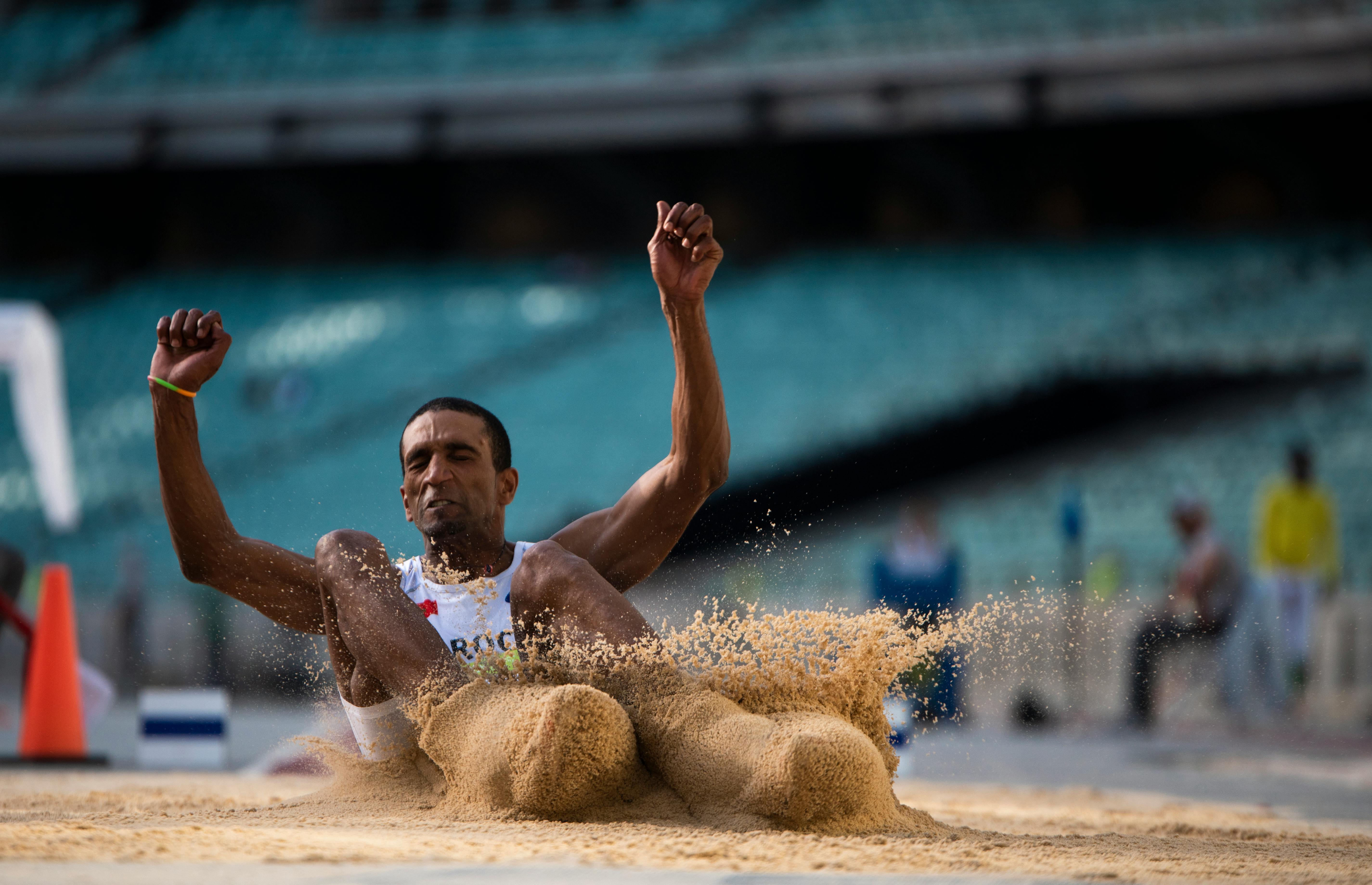 Long Jump Photos, Download The BEST Free Long Jump Stock Photos & HD Images