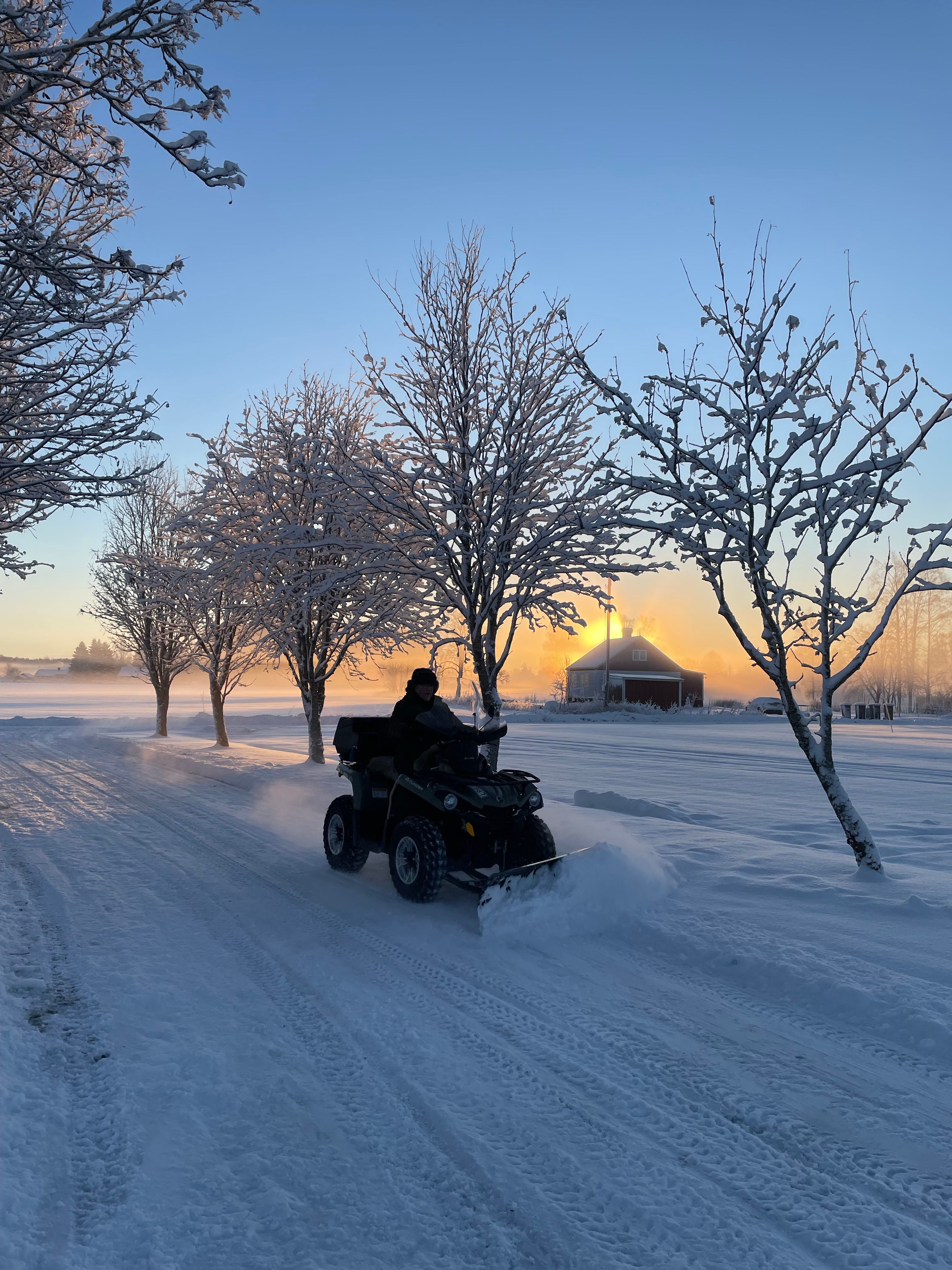 Quad Ski Ring Photos, Download The BEST Free Quad Ski Ring Stock Photos ...