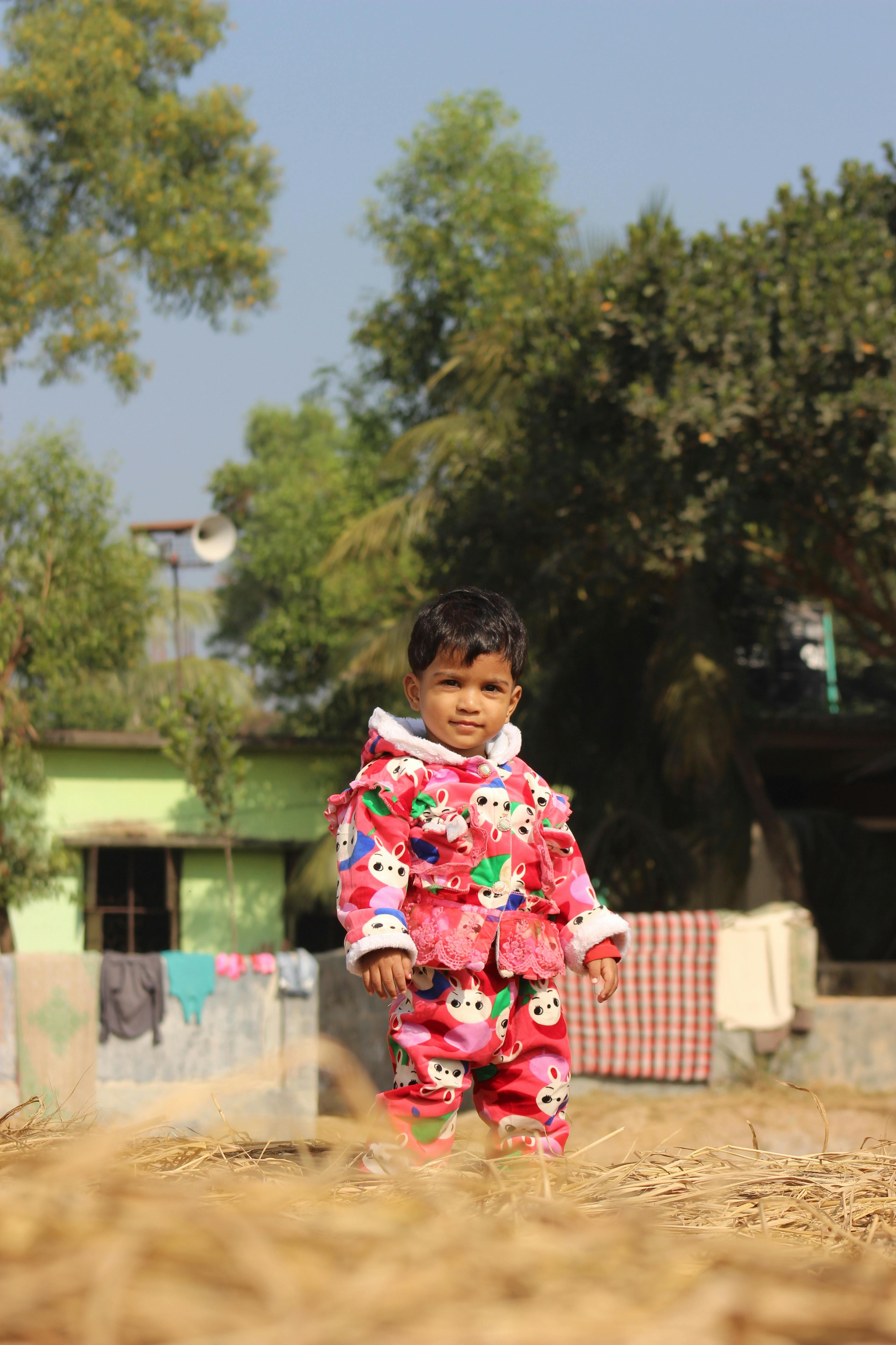 Tall And Short Child Photos, Download The BEST Free Tall And Short ...