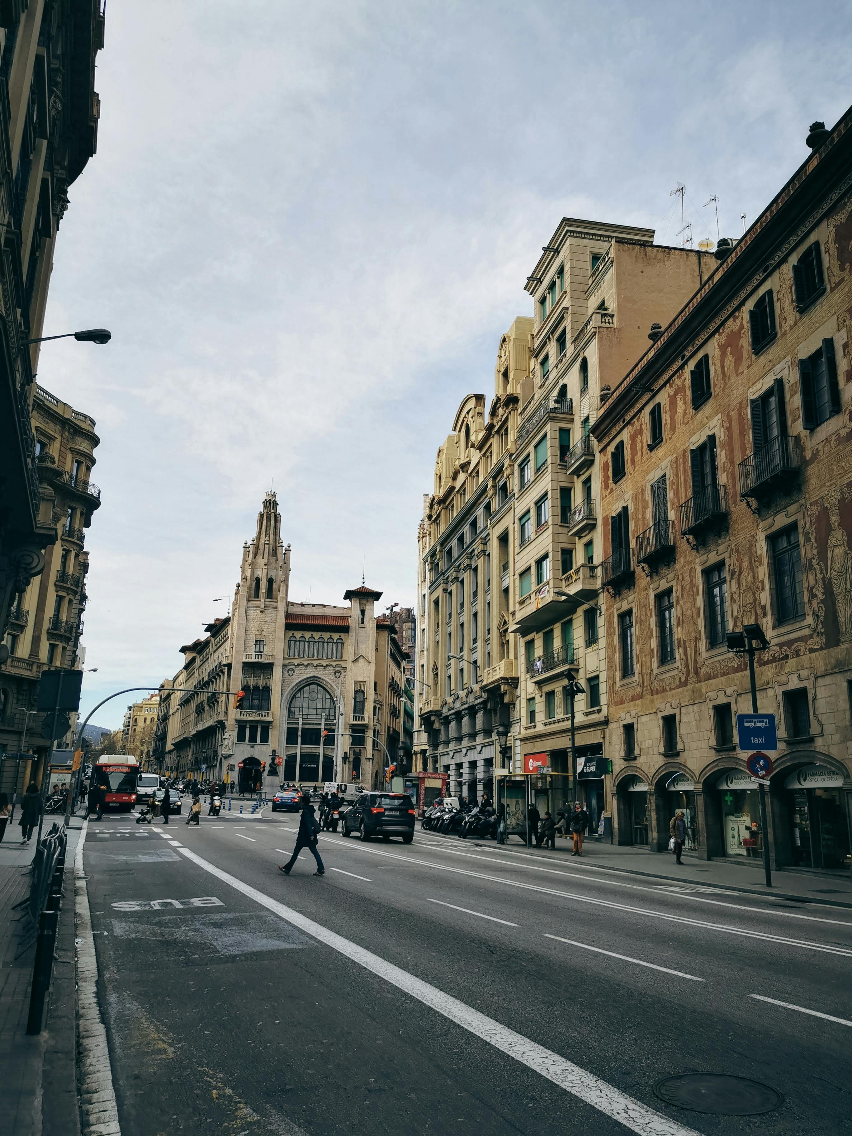 Foto de stock gratuita sobre amarillo, barandilla, calle, calles de la ...