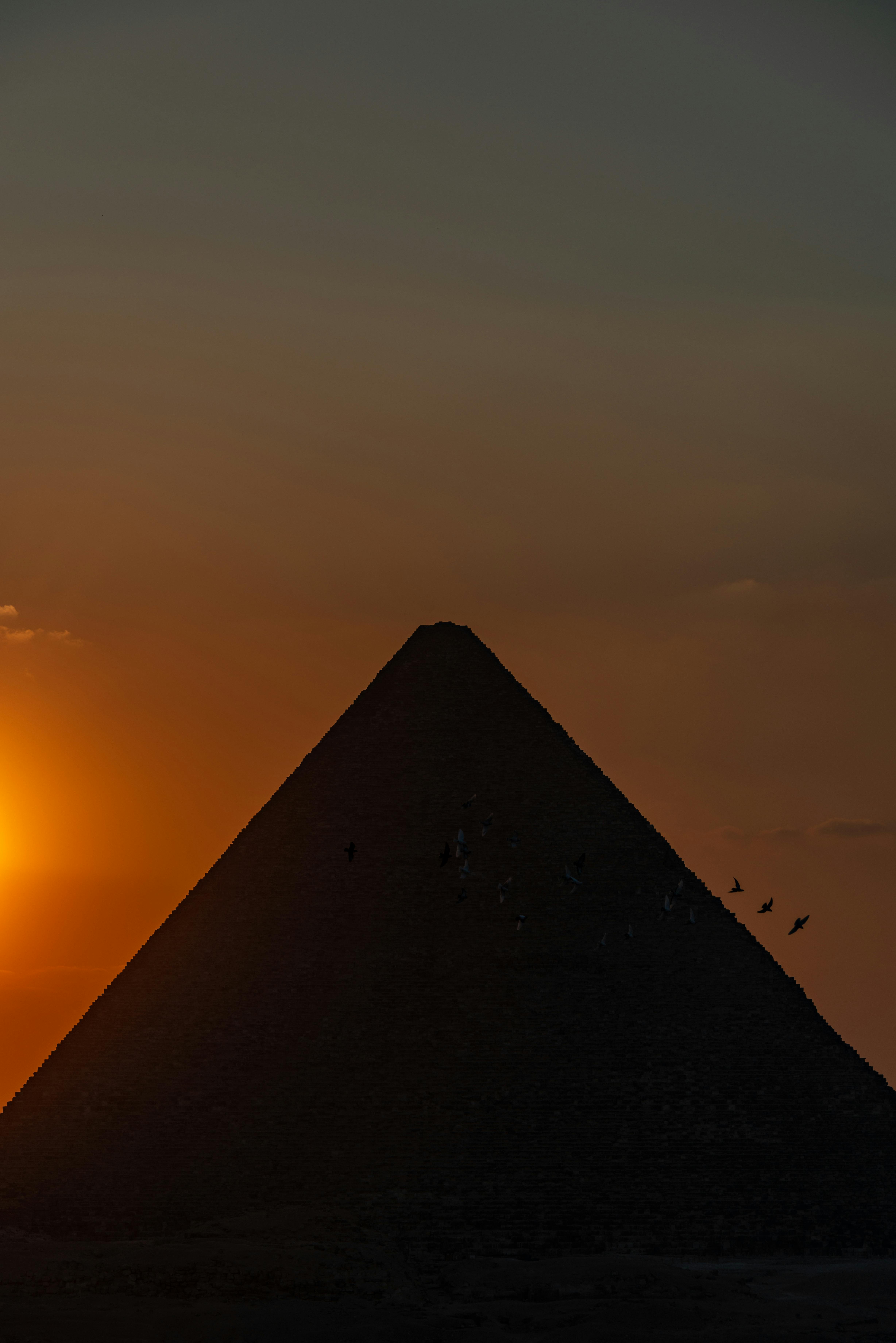 Pyramid at Sunset · Free Stock Photo