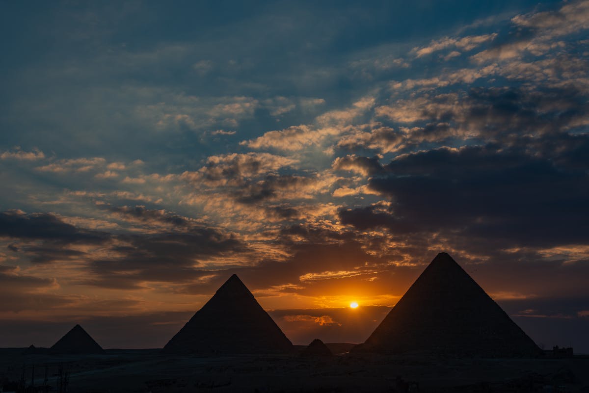 Pyramids Sunshine Photos, Download The BEST Free Pyramids Sunshine ...