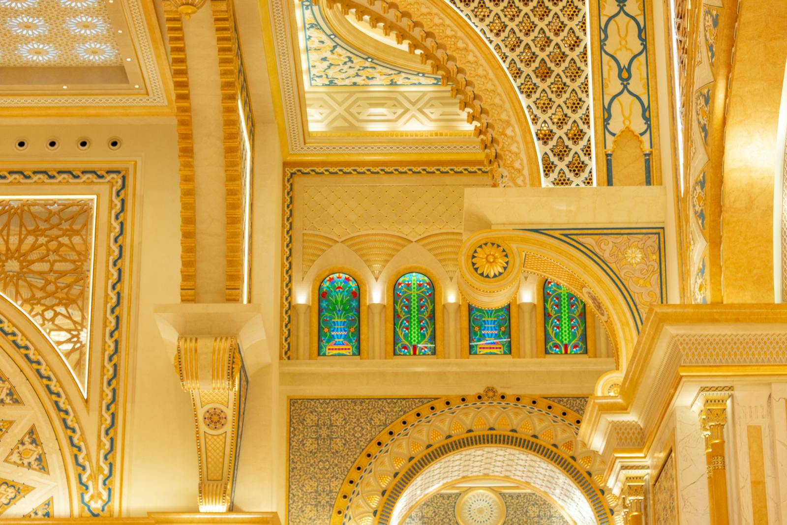 Golden Ceiling Photos, Download The BEST Free Golden Ceiling Stock ...