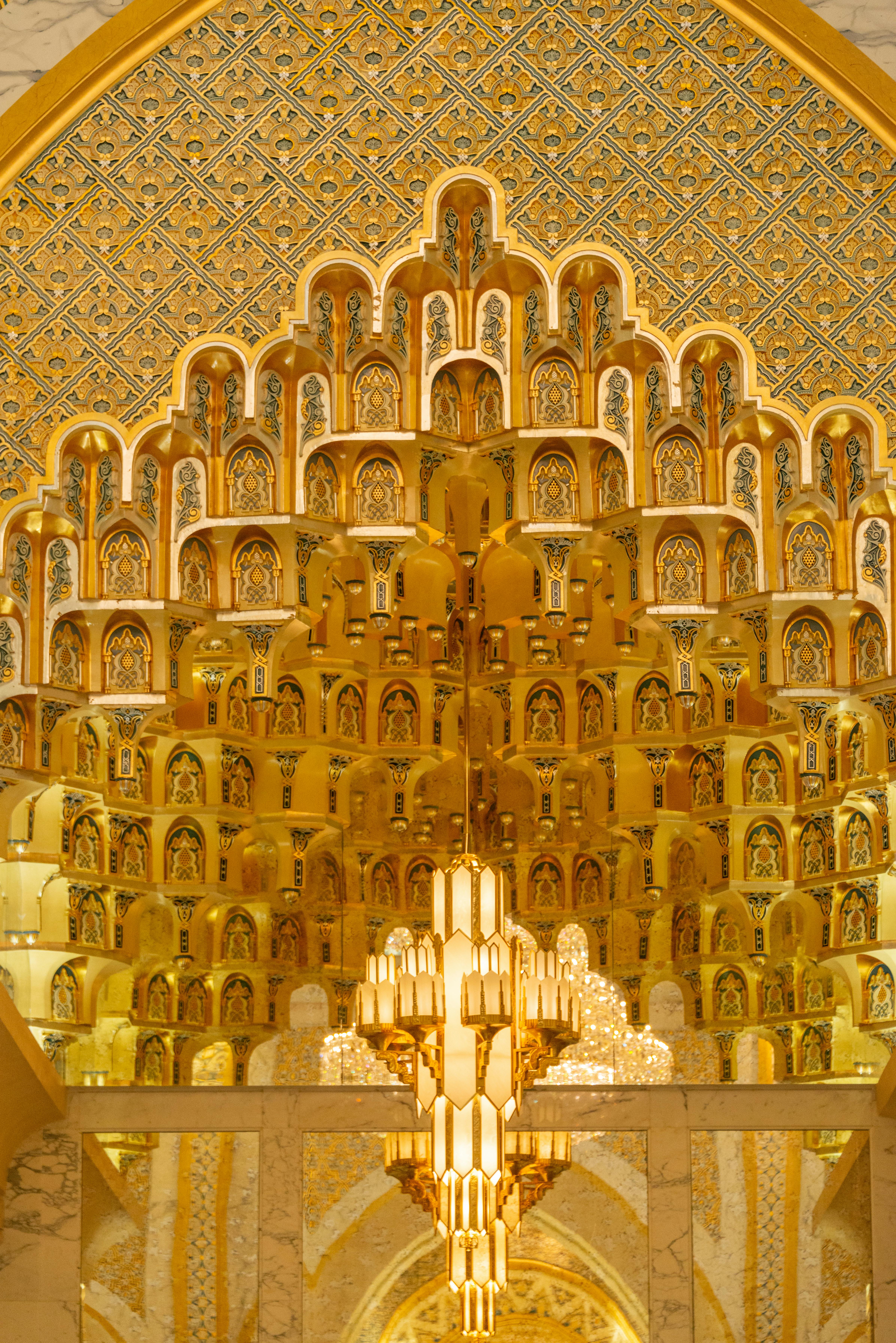 Golden Luxury Interior in Palace · Free Stock Photo