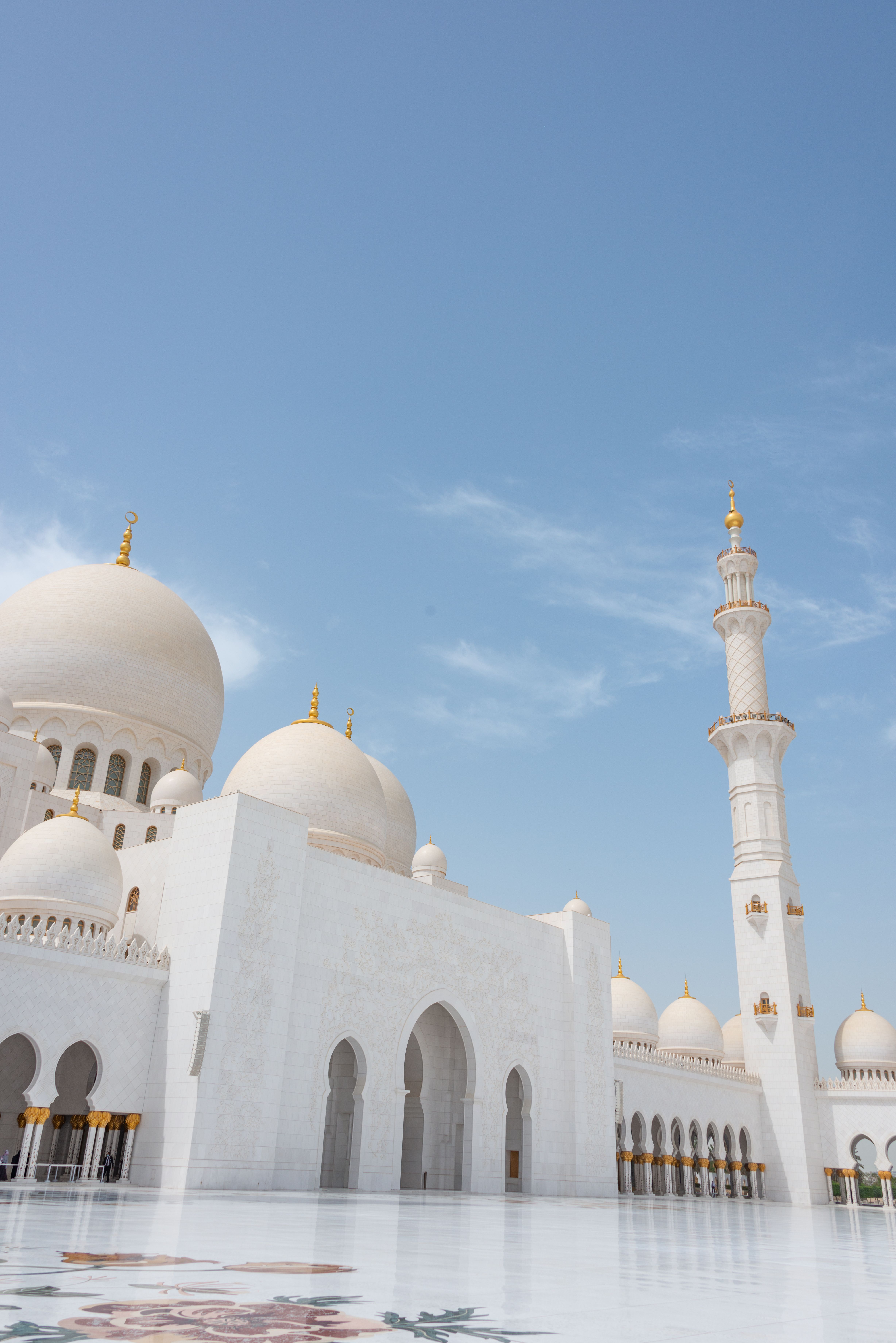 Marble and Gold Mosque · Free Stock Photo
