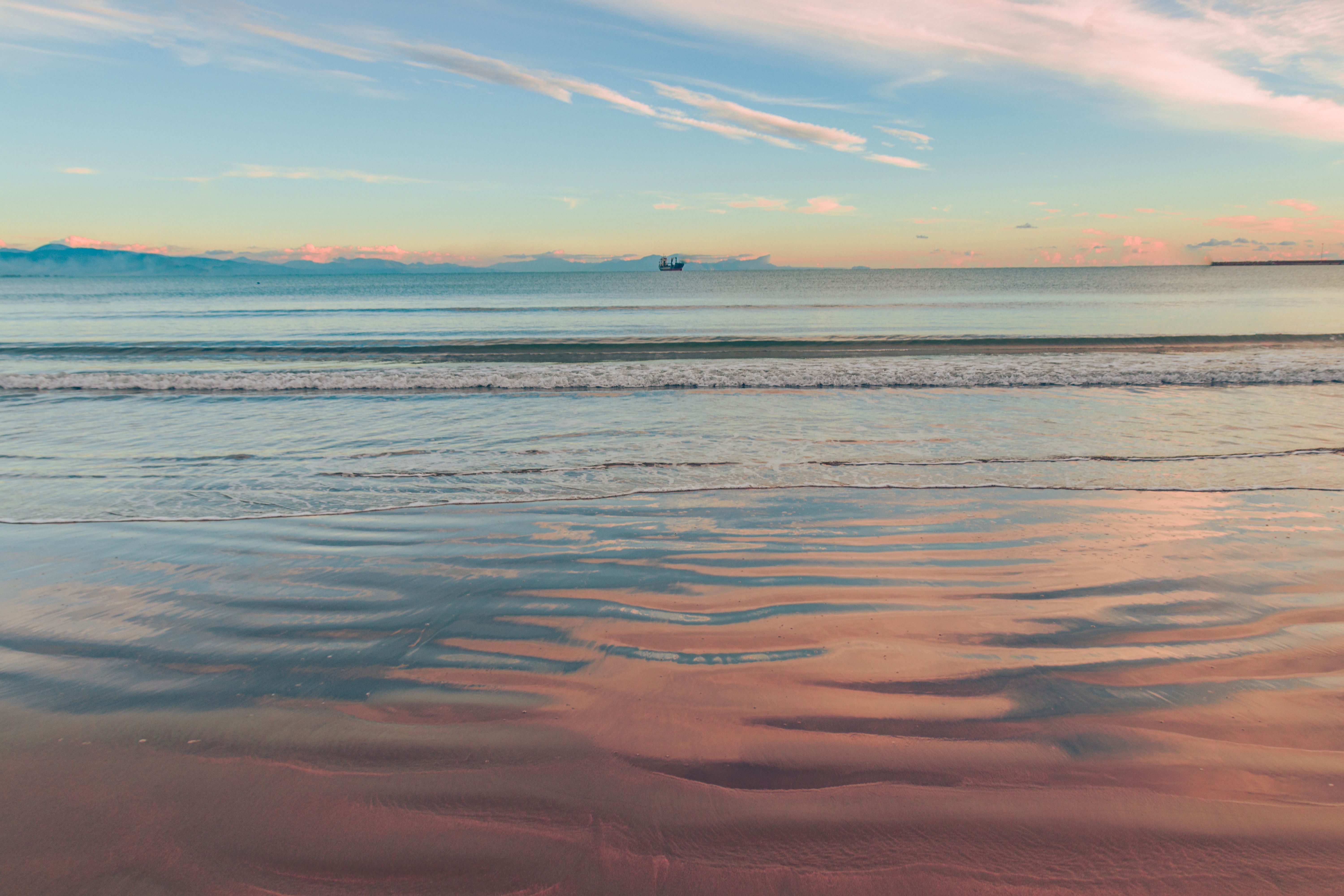 Seashore at Dawn in Greece · Free Stock Photo