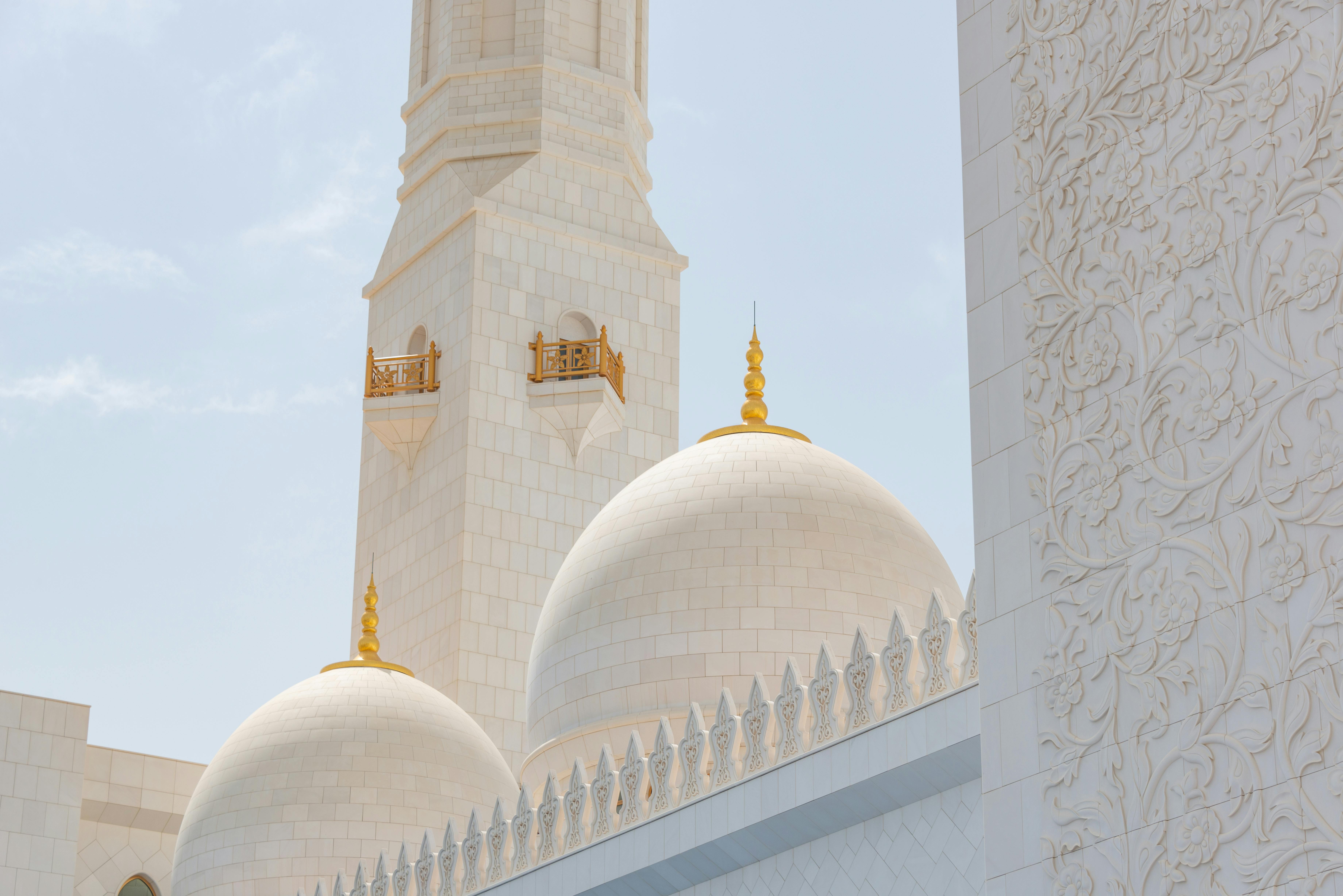 Marble and Gold Mosque · Free Stock Photo