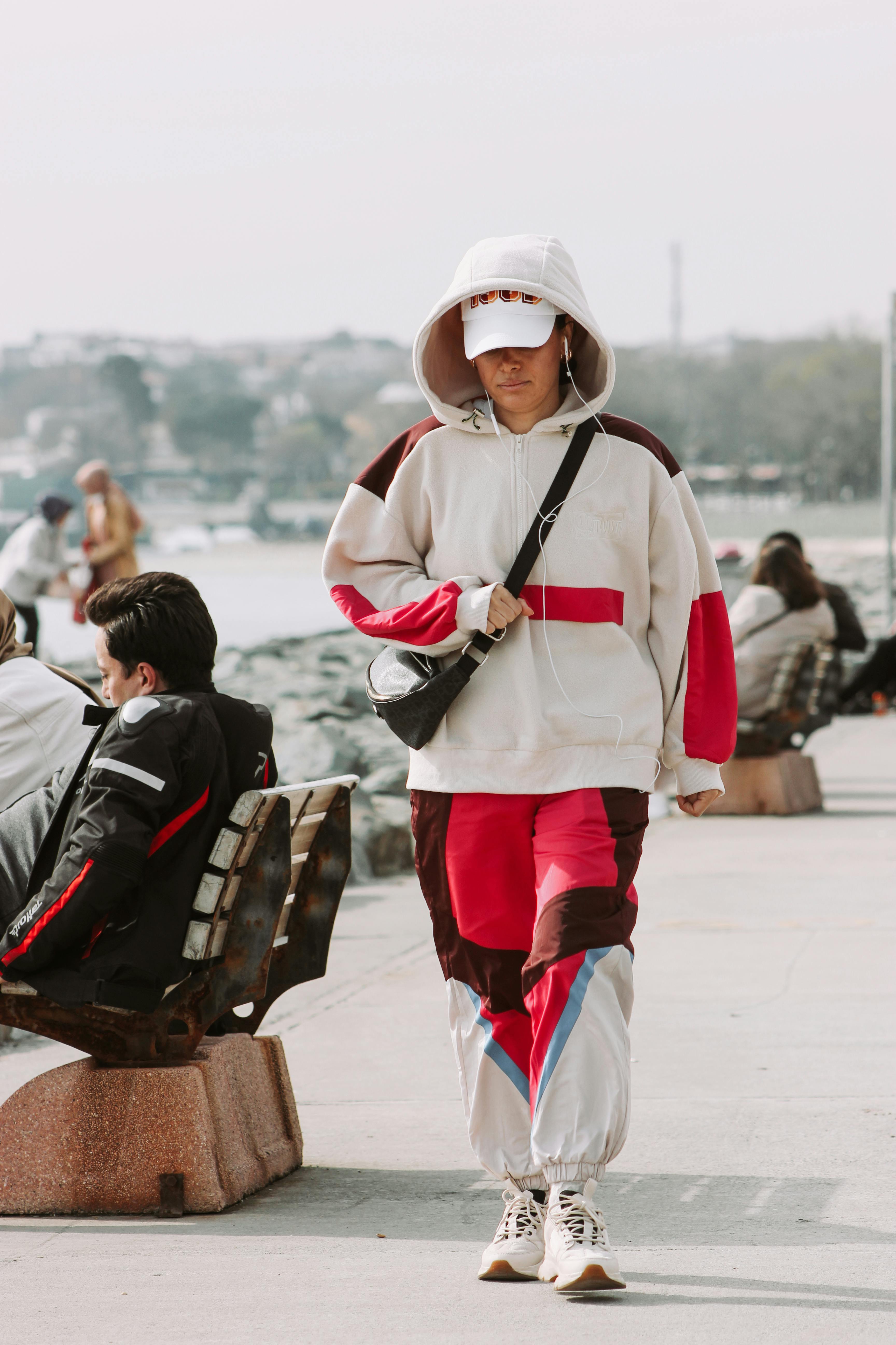 Woman in Sportswear · Free Stock Photo
