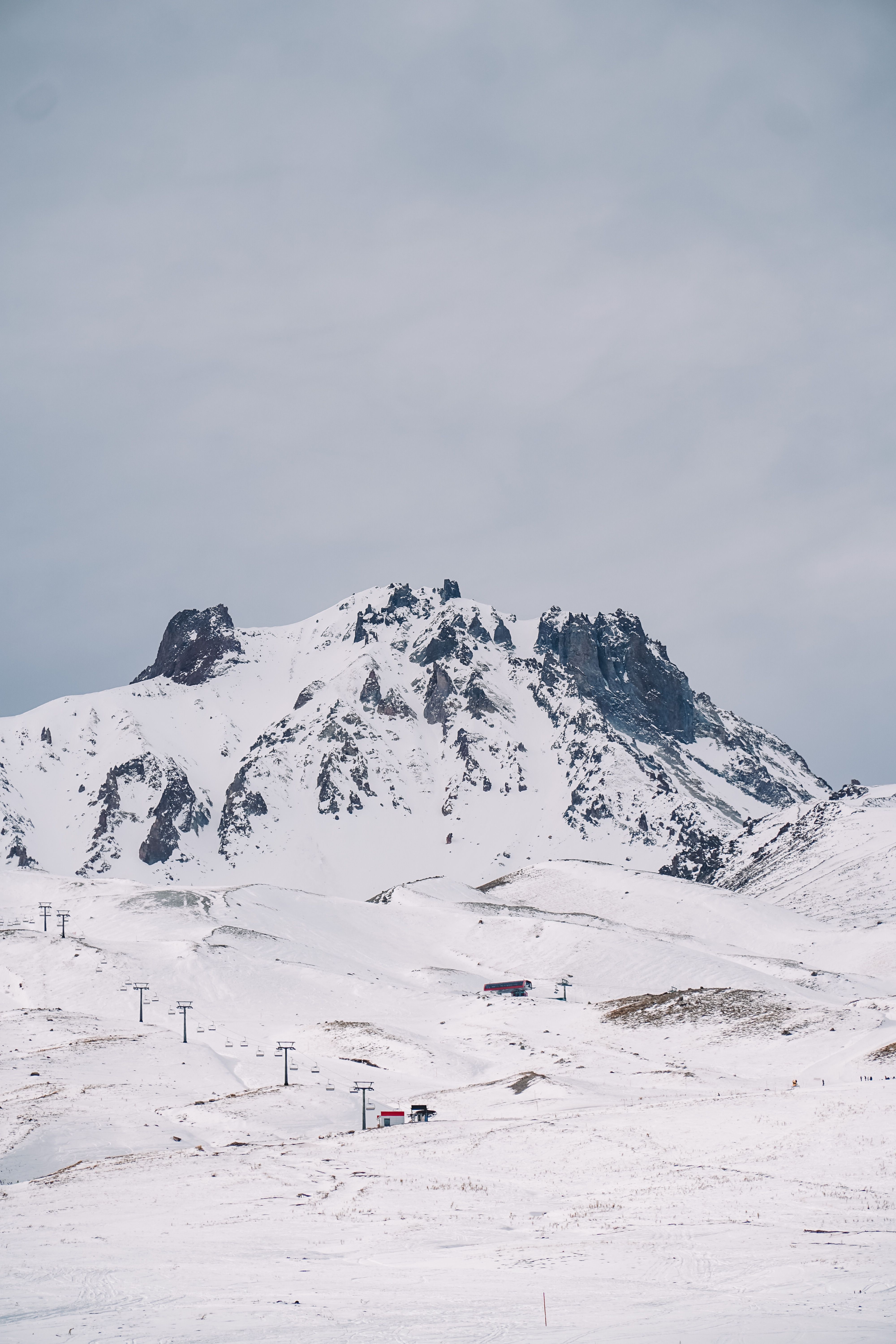 Mountain in Snow · Free Stock Photo