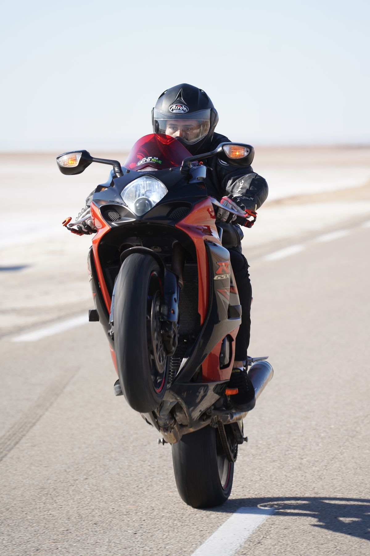 Motorcycle Wheelie Photos, Download The BEST Free Motorcycle Wheelie ...