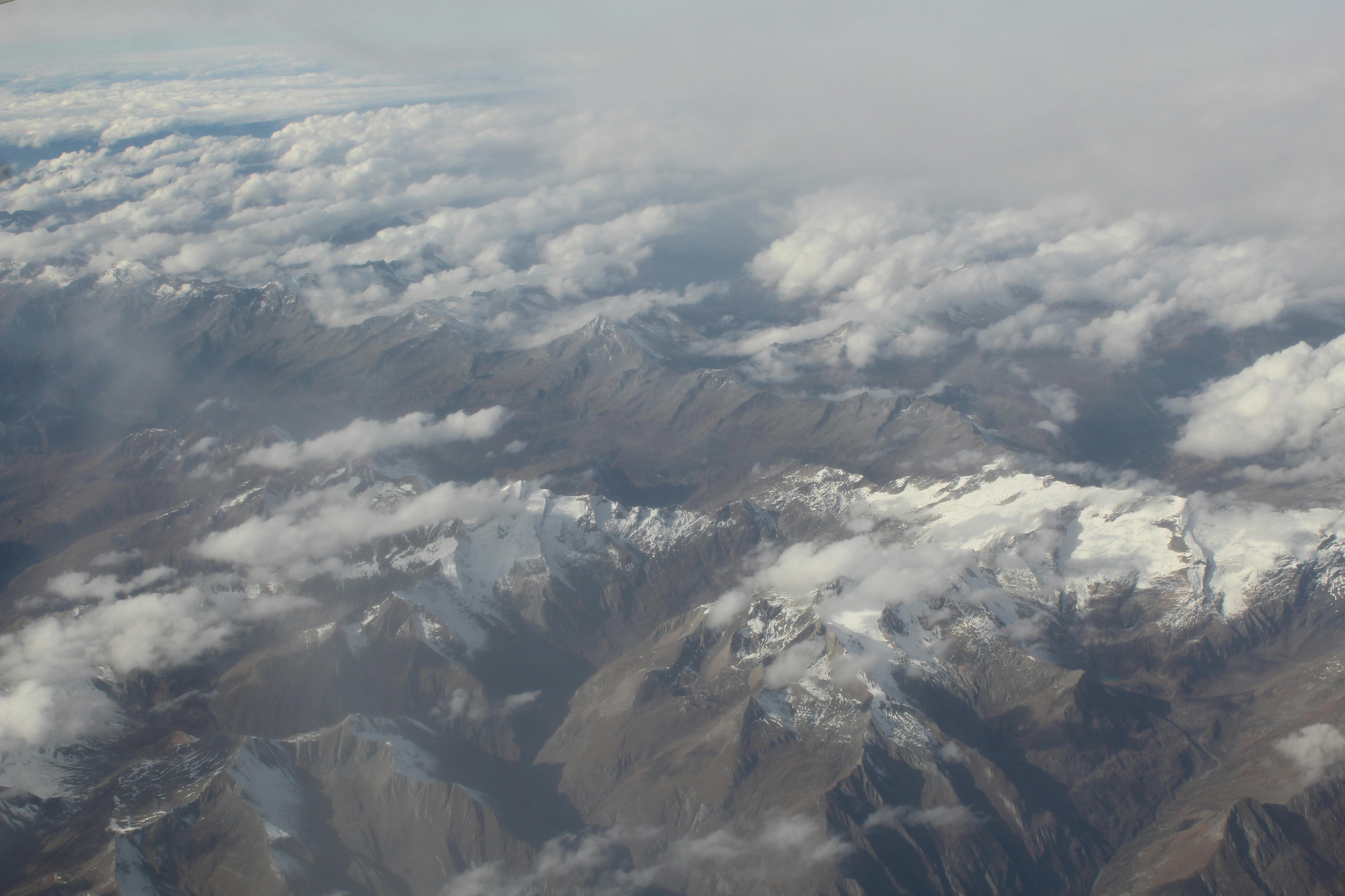 Drumeţii Montane Photos, Download The BEST Free Drumeţii Montane Stock ...