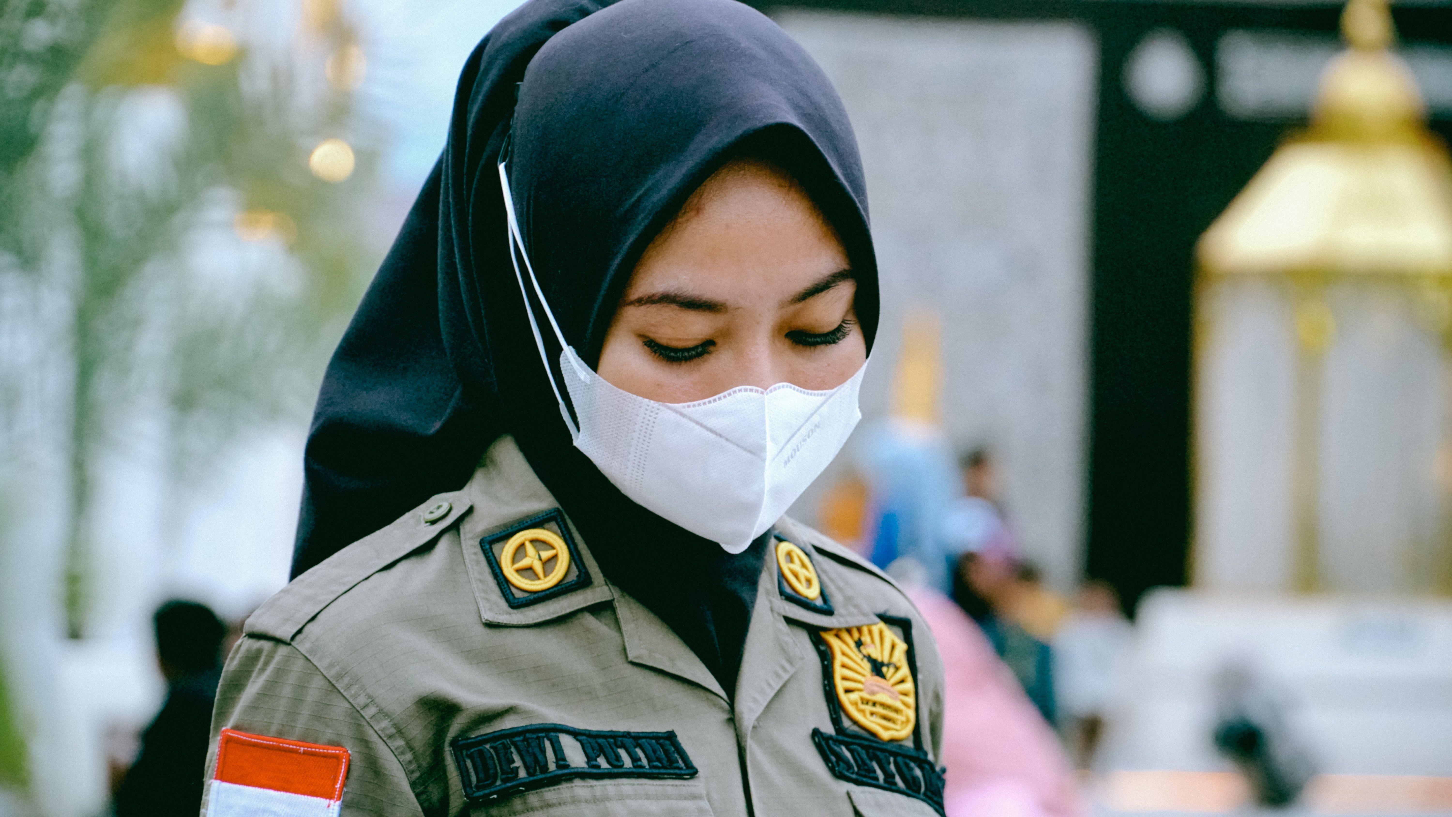 Police Officer with Face Mask · Free Stock Photo