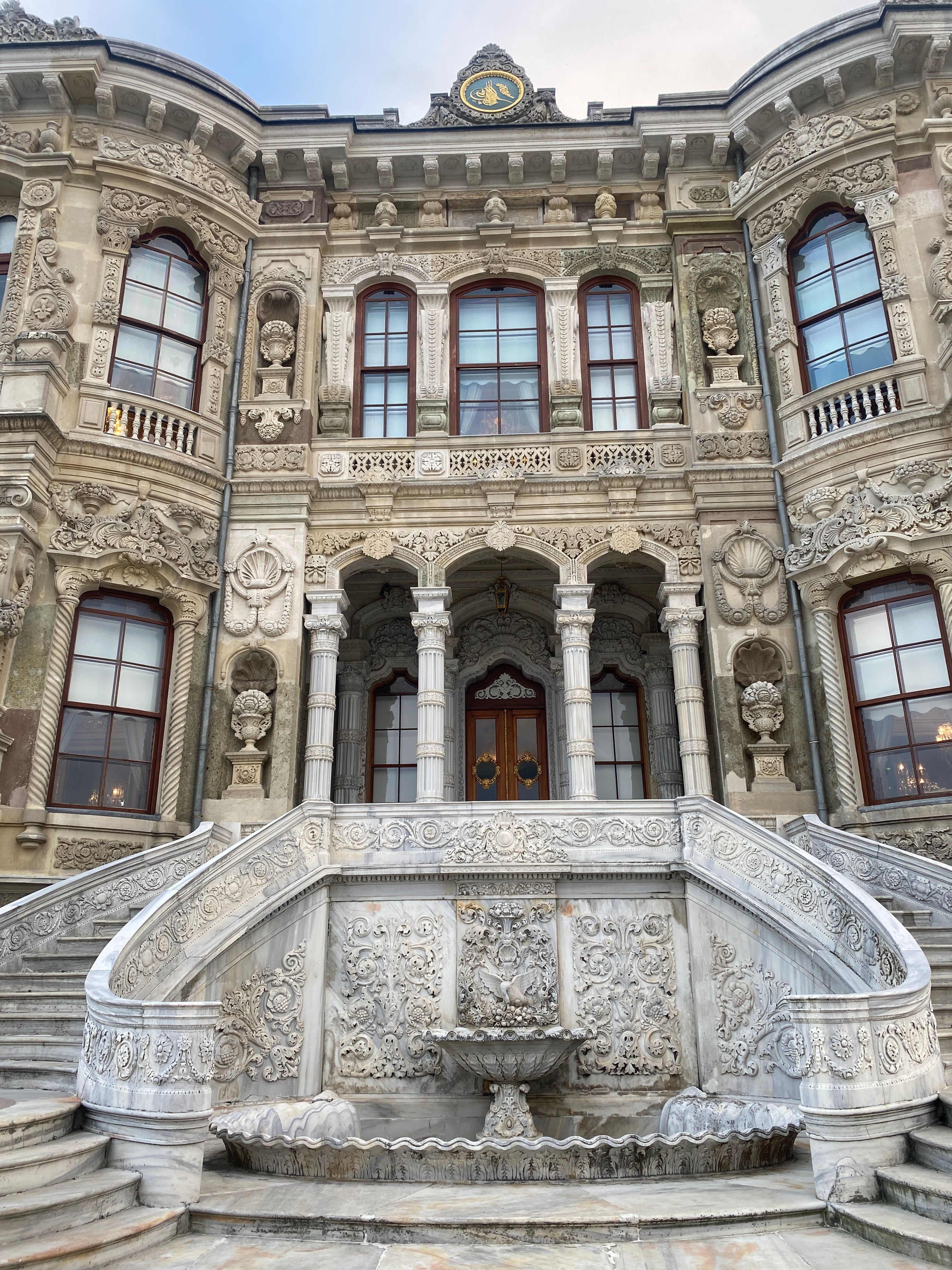 Facade of Kucuksu Palace in Istanbul · Free Stock Photo