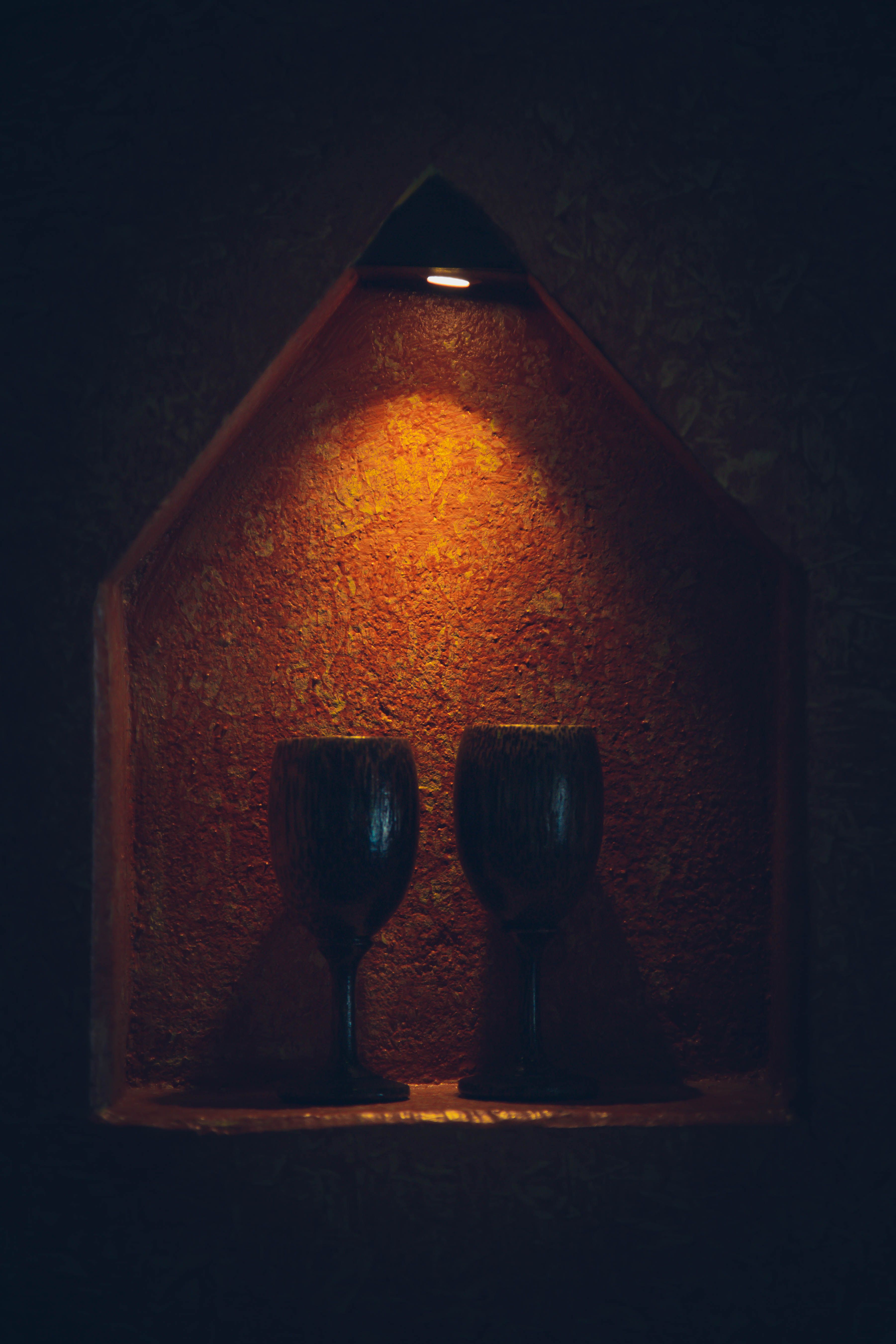 Dark Walls Interior Photos, Download The BEST Free Dark Walls Interior ...