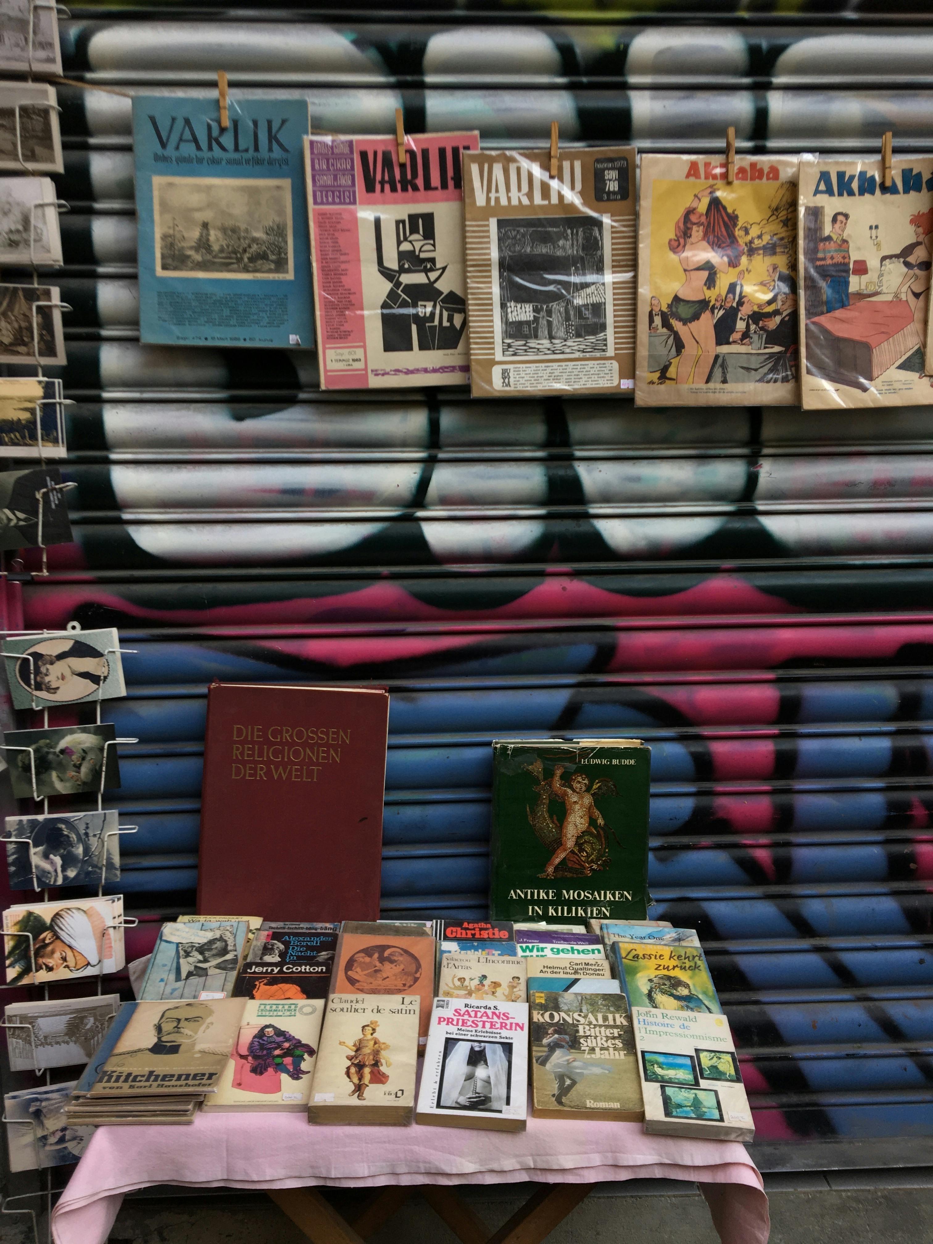 Collage Of Books Photos, Download The BEST Free Collage Of Books Stock ...