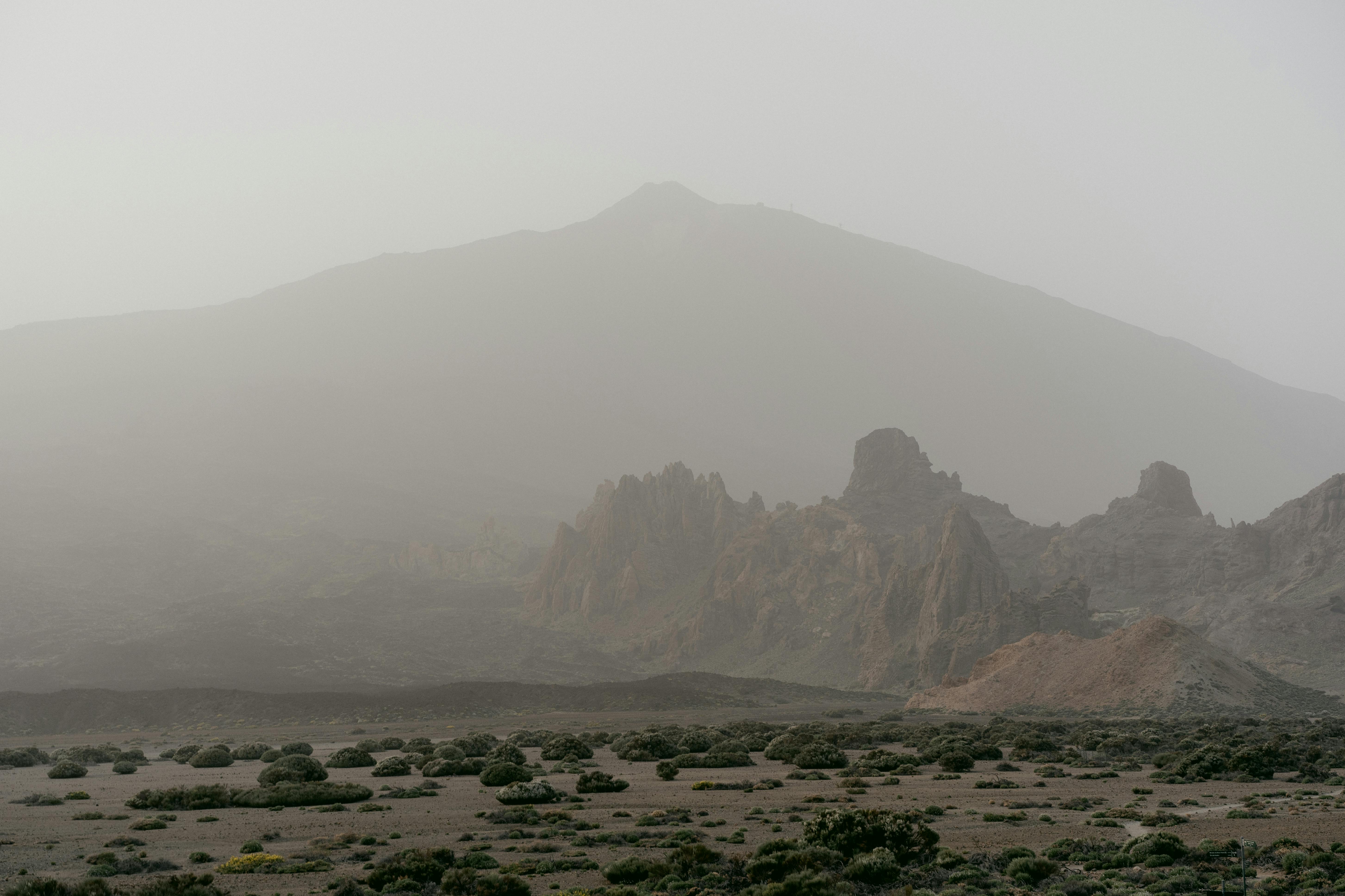 Foggy Mountain Landscape · Free Stock Photo