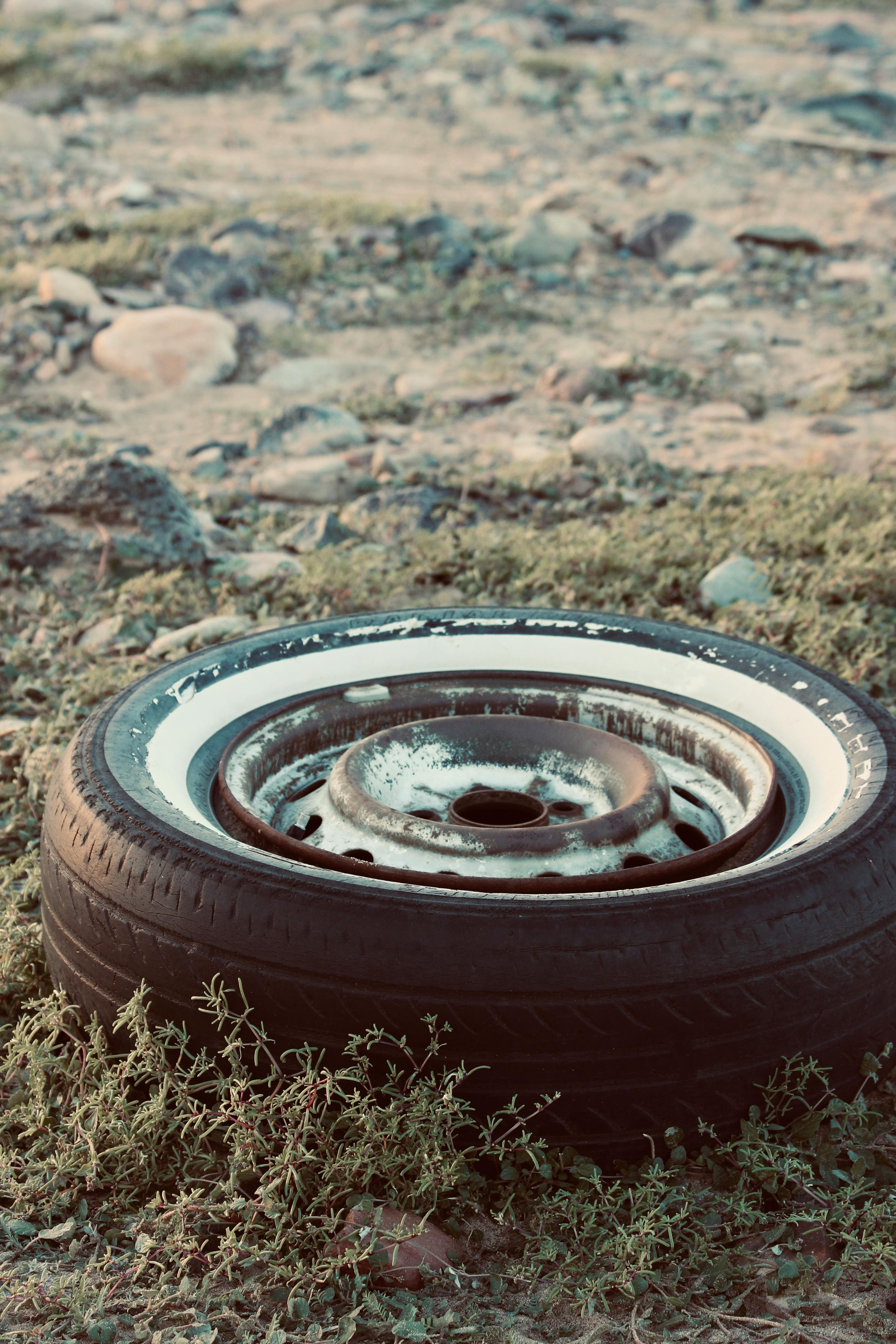Photo of a Wheel on the Ground · Free Stock Photo
