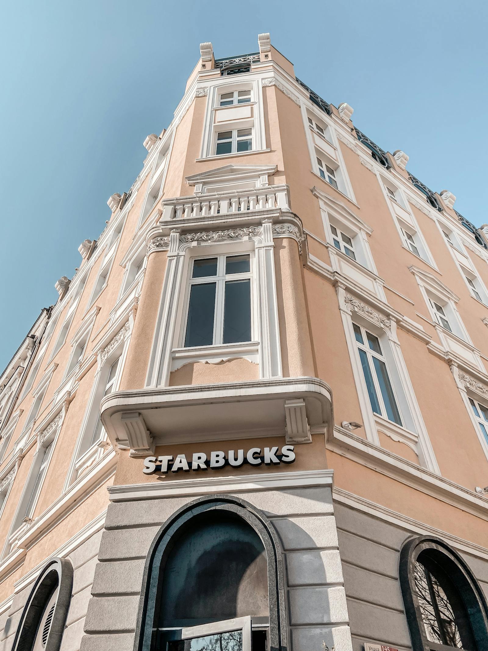 Starbucks Building Photos, Download The BEST Free Starbucks Building ...