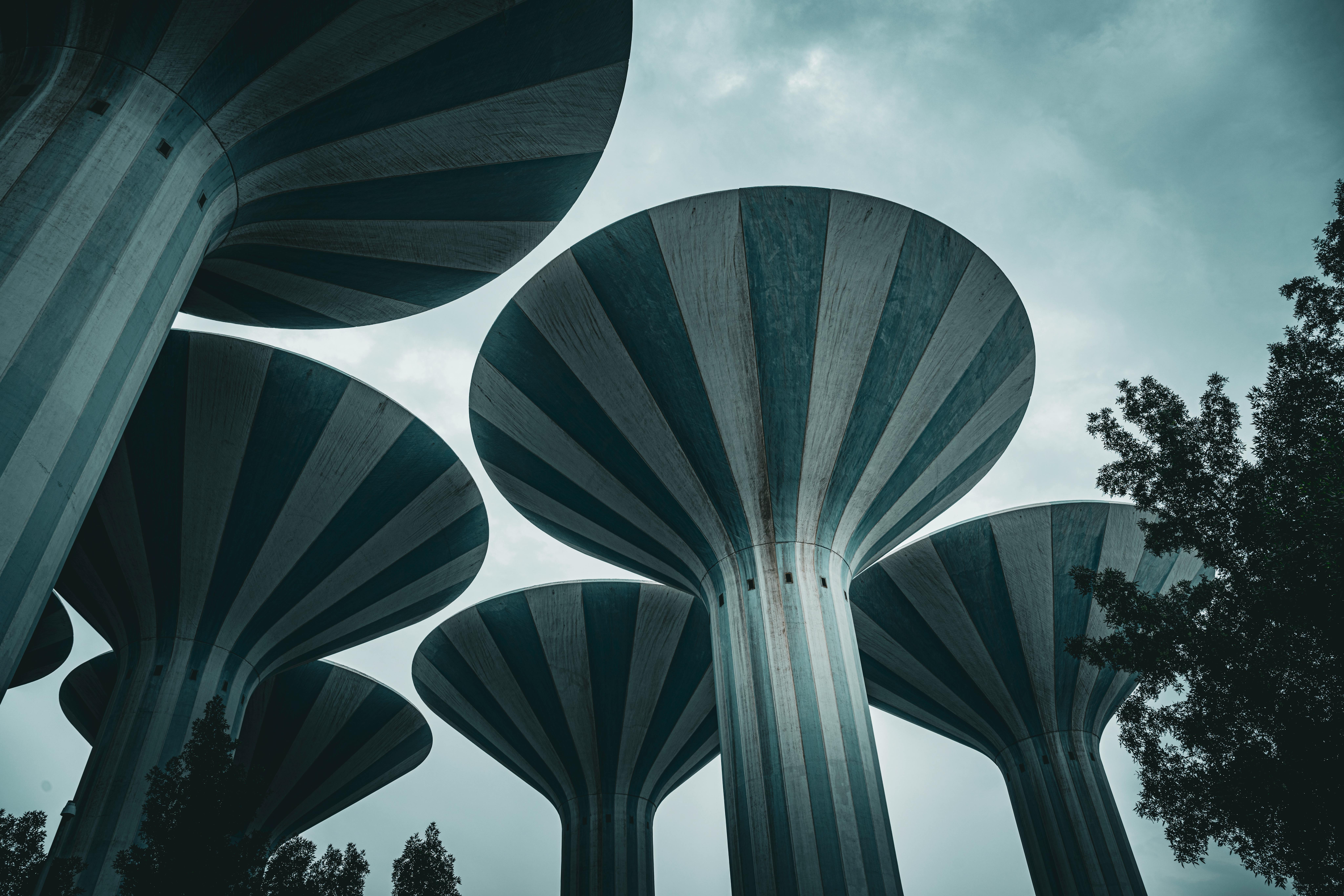 Water Towers in Park Adailiya · Free Stock Photo