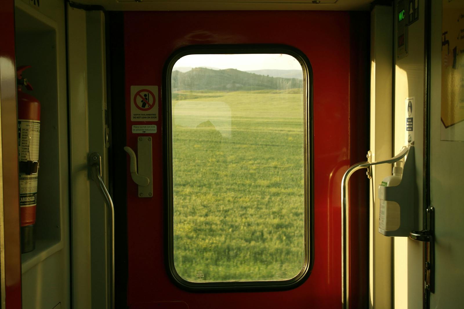 Train Window View Photos, Download The BEST Free Train Window View ...