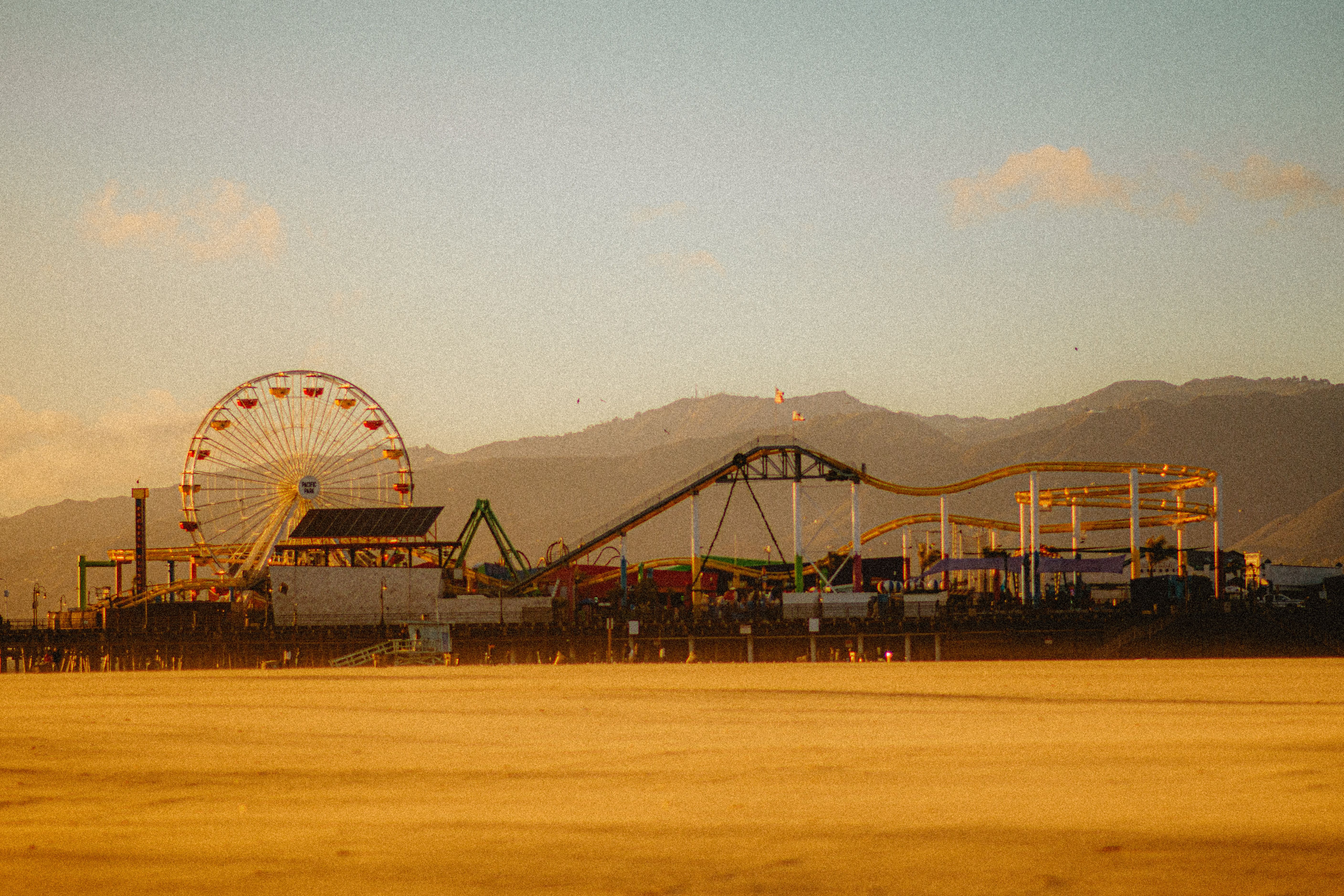 Amusement Park in the Desert · Free Stock Photo