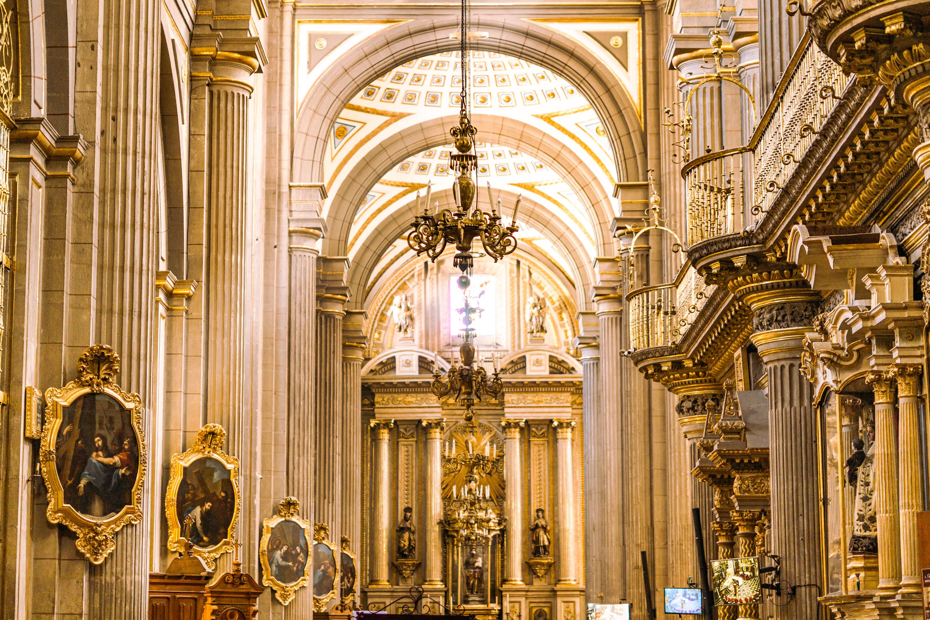 A cathedral with ornate gold and white decorations · Free Stock Photo