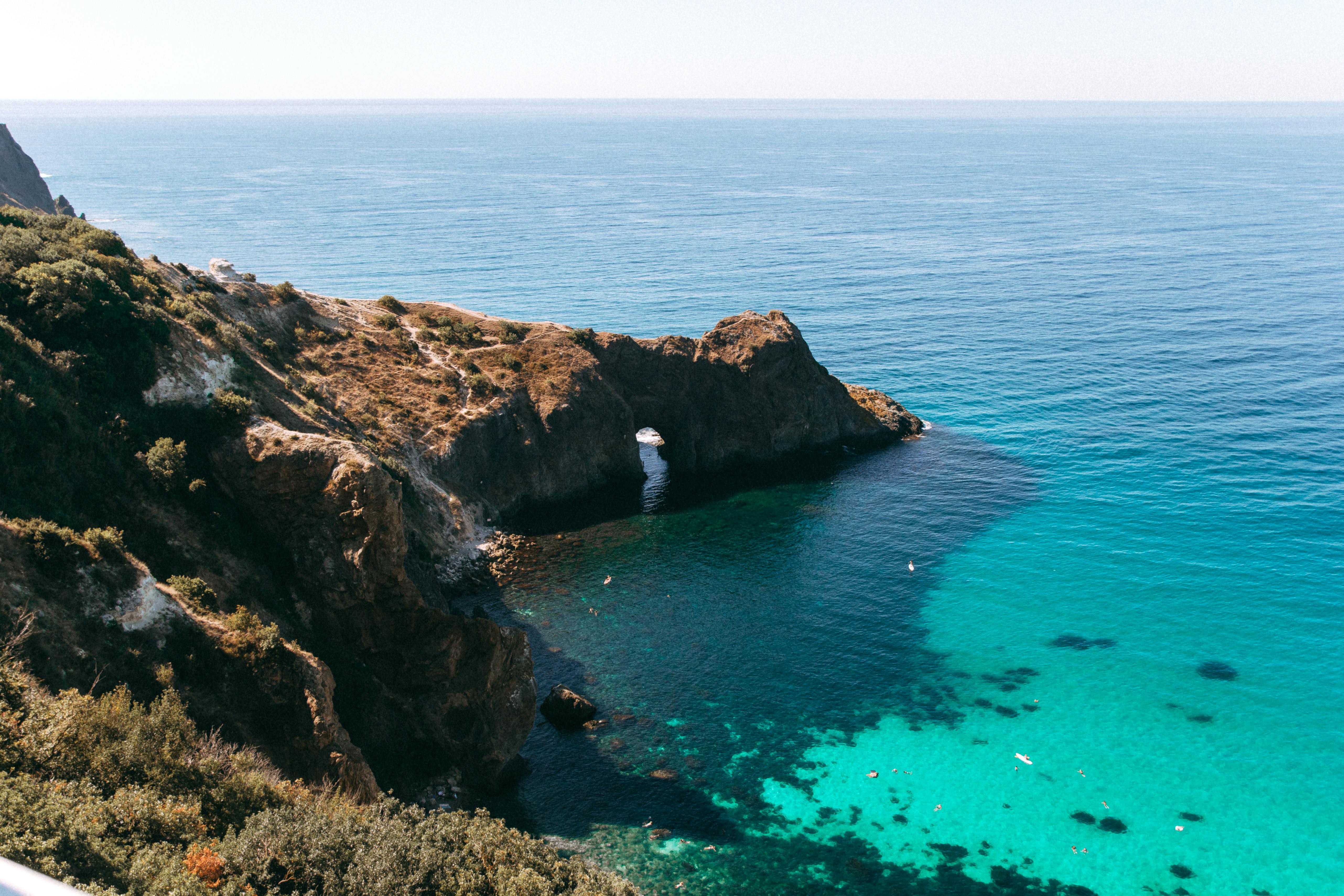 Cliff Booth Photos, Download The BEST Free Cliff Booth Stock Photos ...