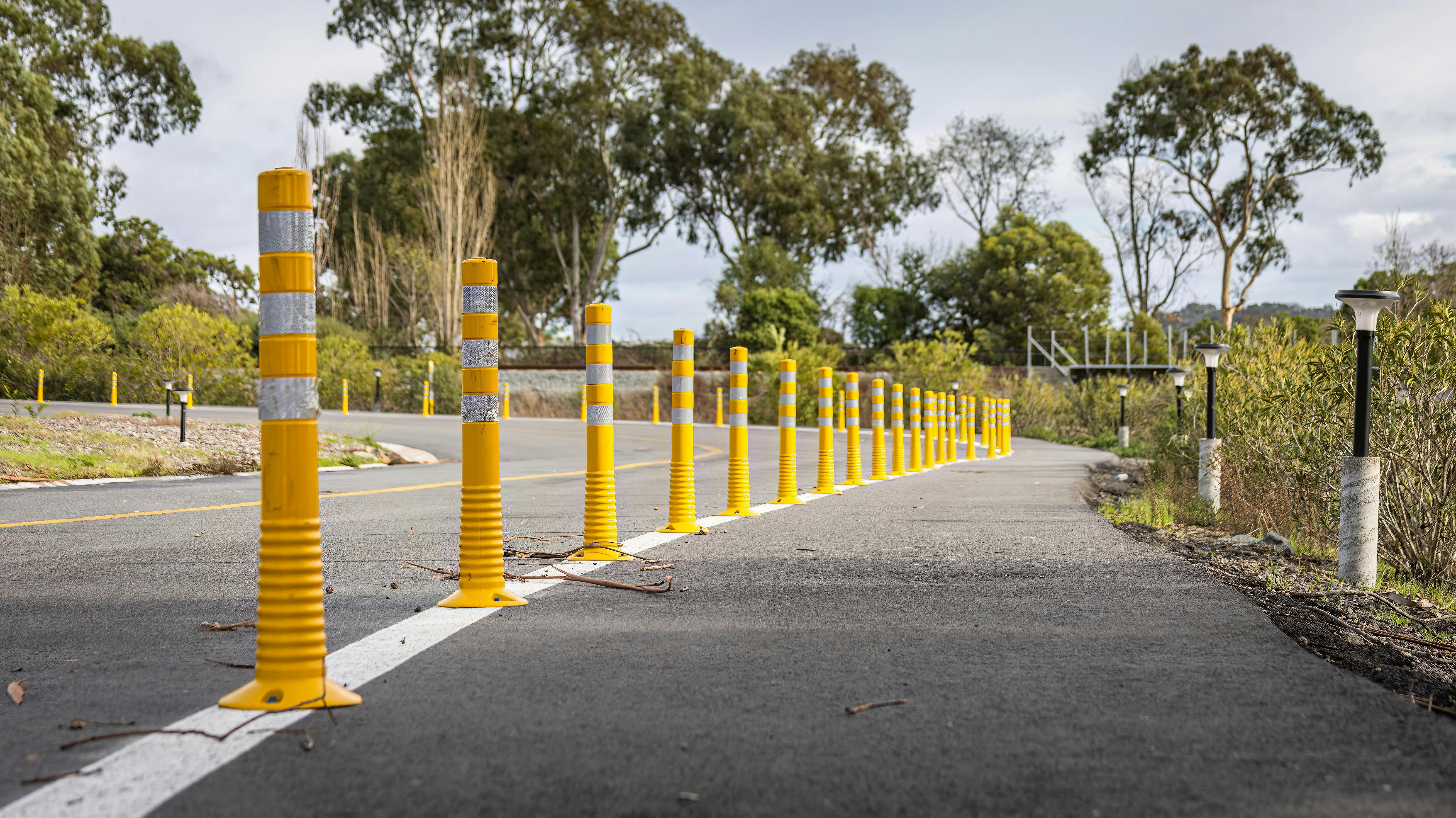 Posts near Turn on Road · Free Stock Photo