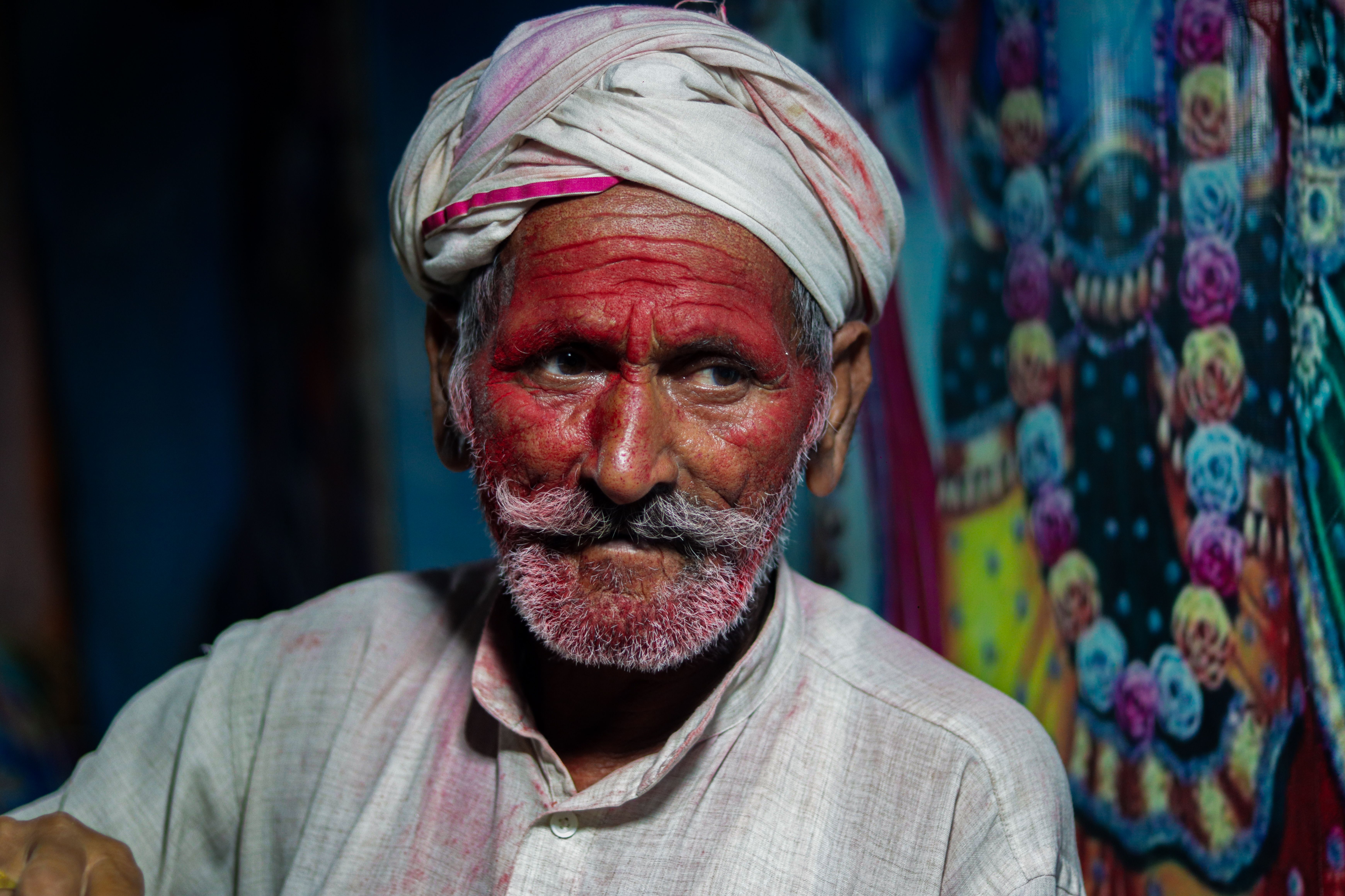 Man in Turban and with Painted Face · Free Stock Photo
