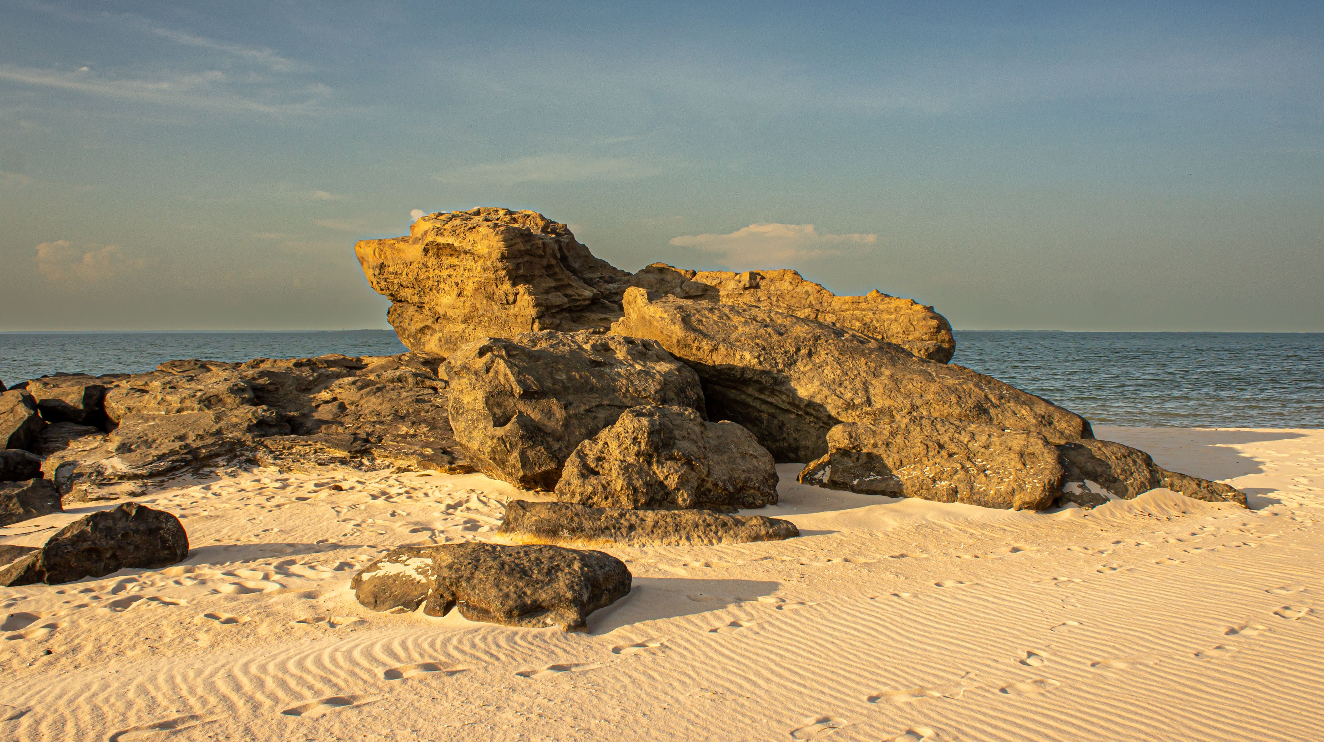Rock Formations at the Beach · Free Stock Photo