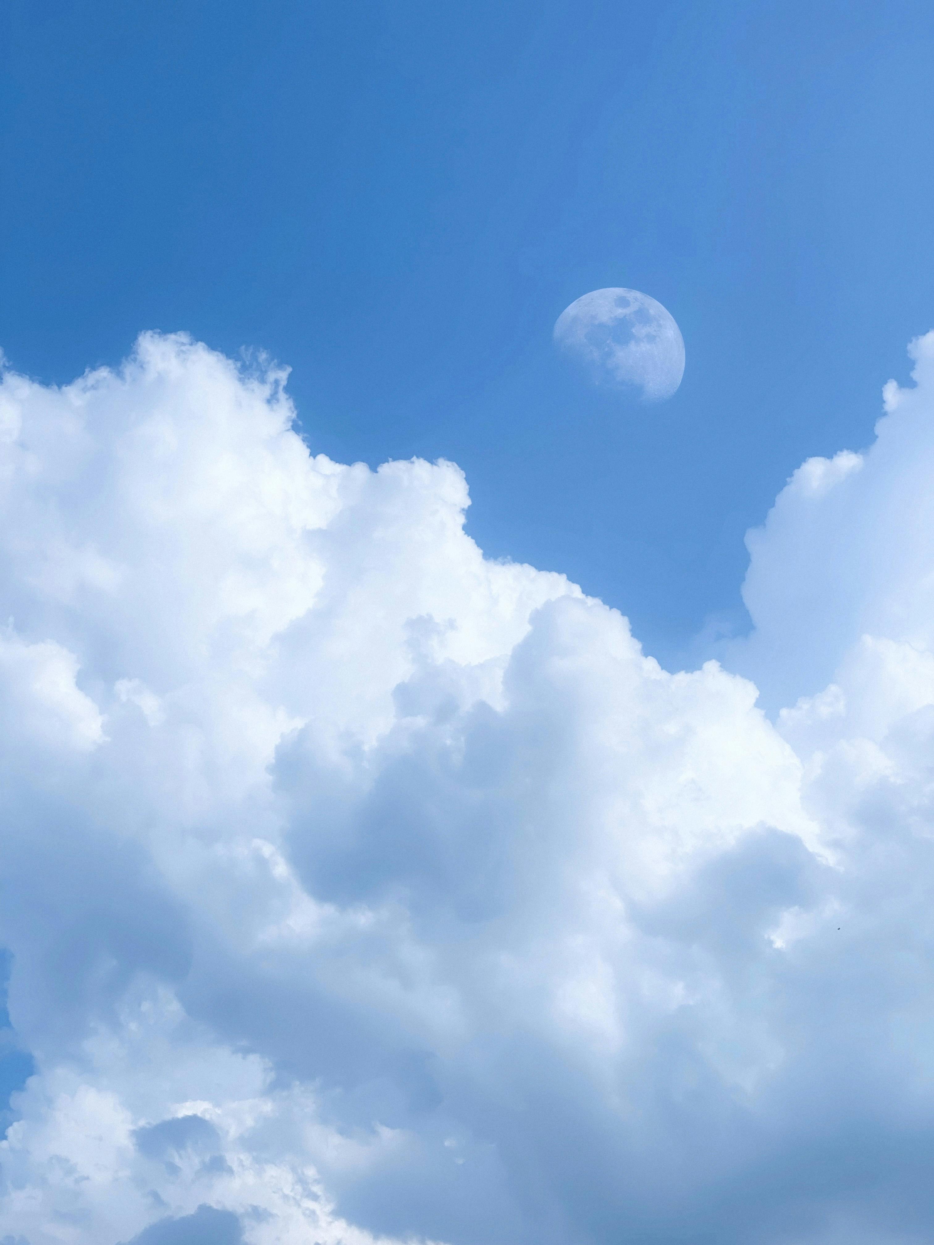 Full Moon Covered by Clouds · Free Stock Photo