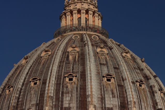 How Old Is Dougie B? [Comprehensive Answer] - CGAA.org