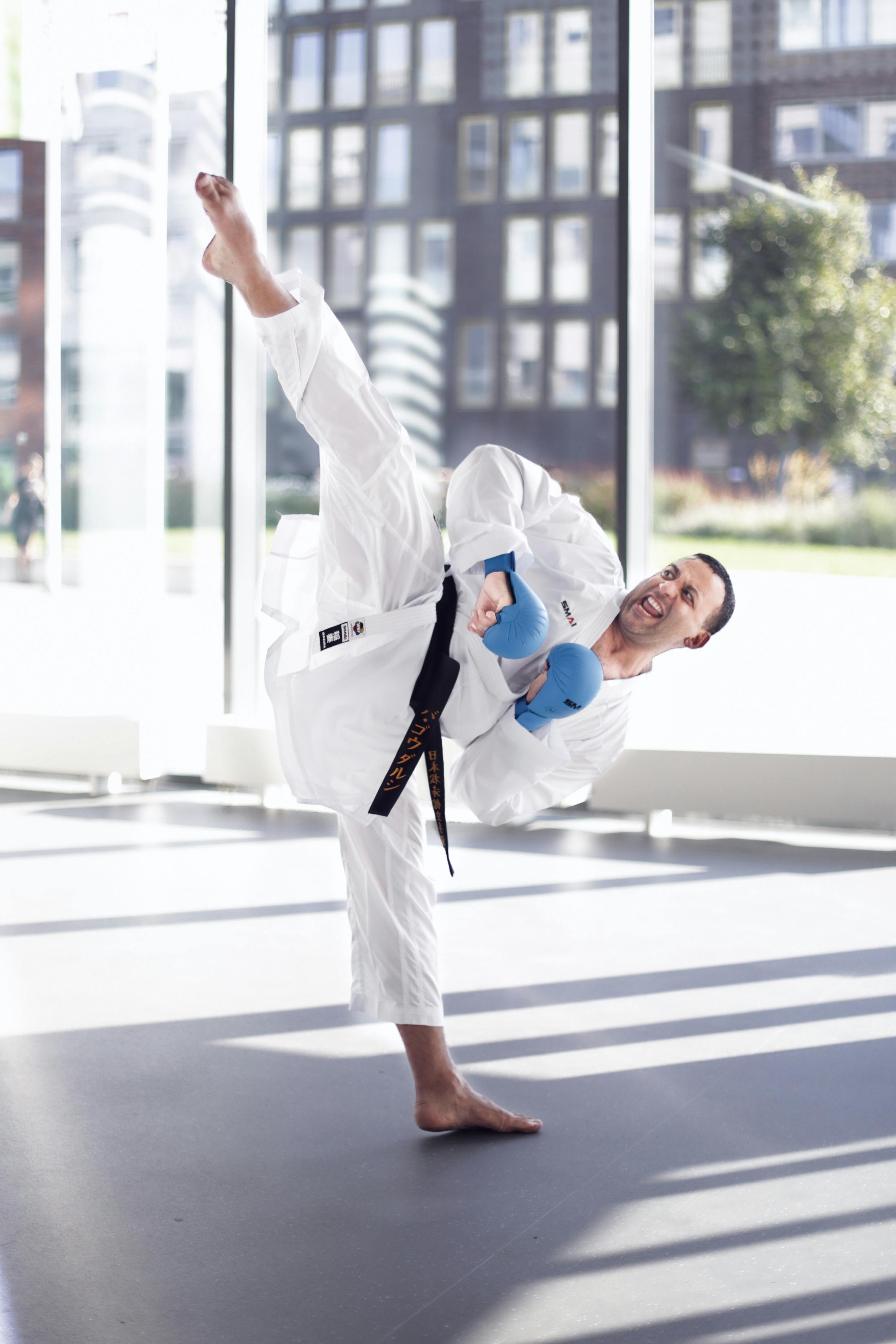 Man Punching with Leg · Free Stock Photo