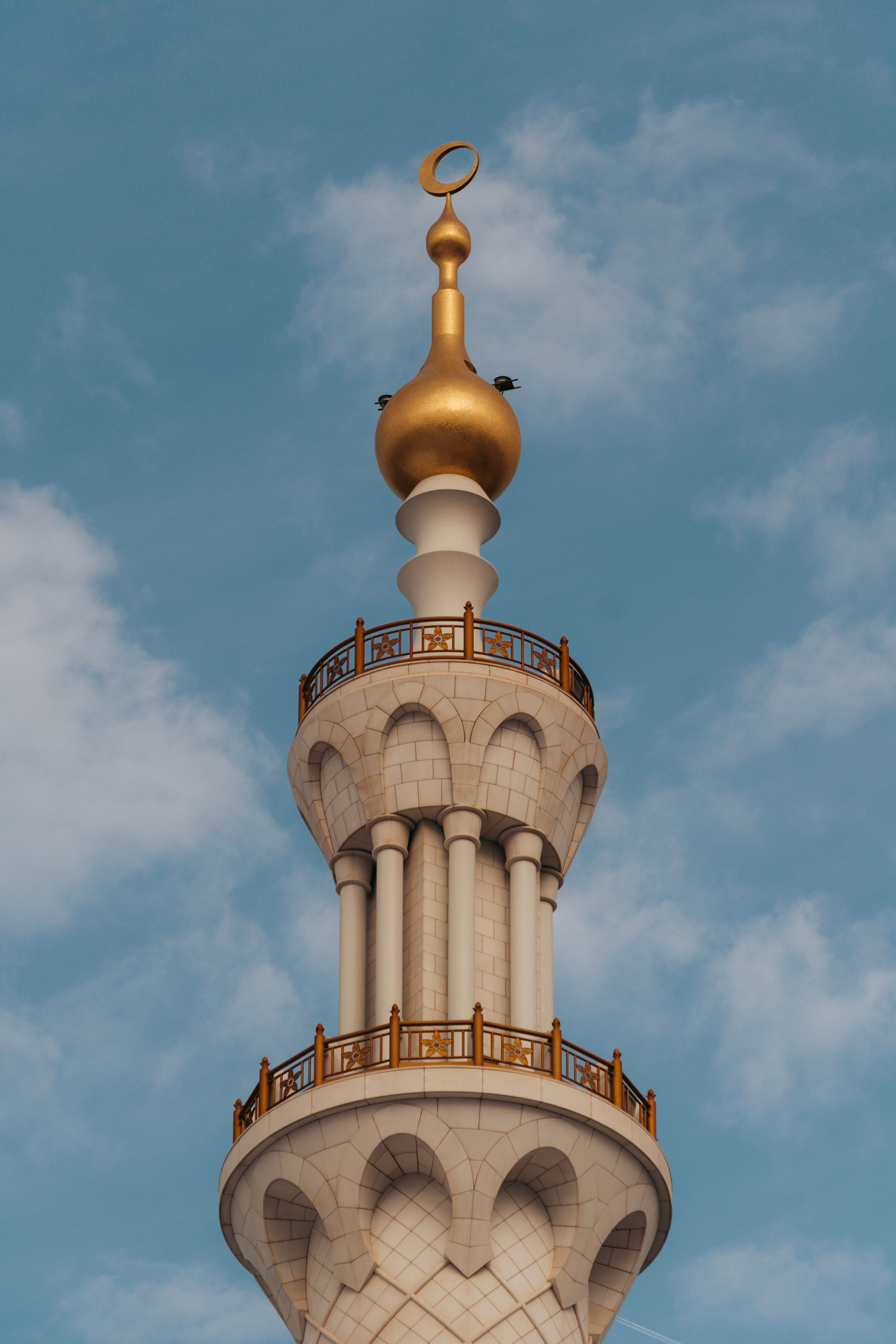 Golden Top of Minaret · Free Stock Photo