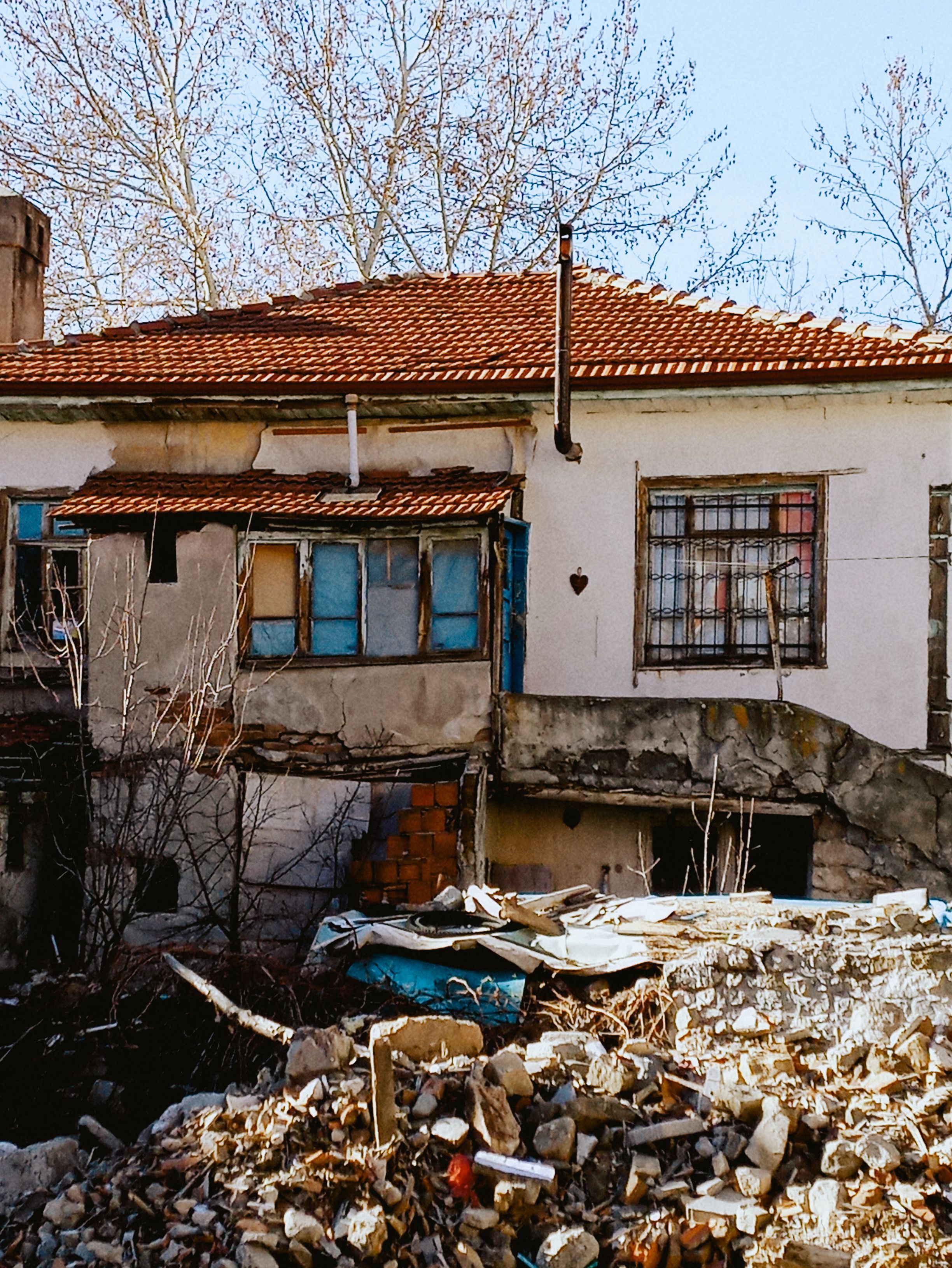 Old Ruined House · Free Stock Photo