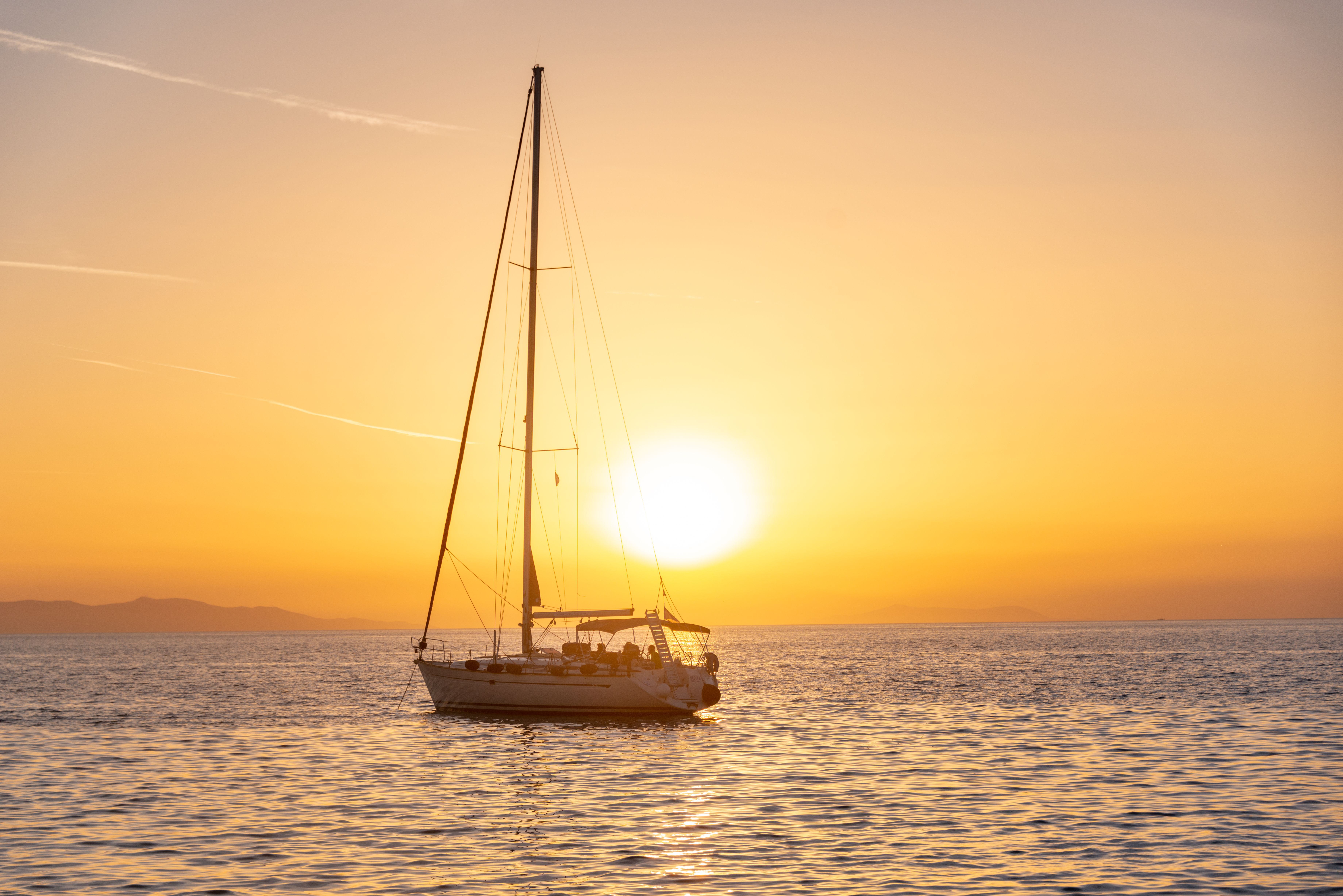 Foto de stock gratuita sobre amanecer, barca, embarcación, hora dorada ...