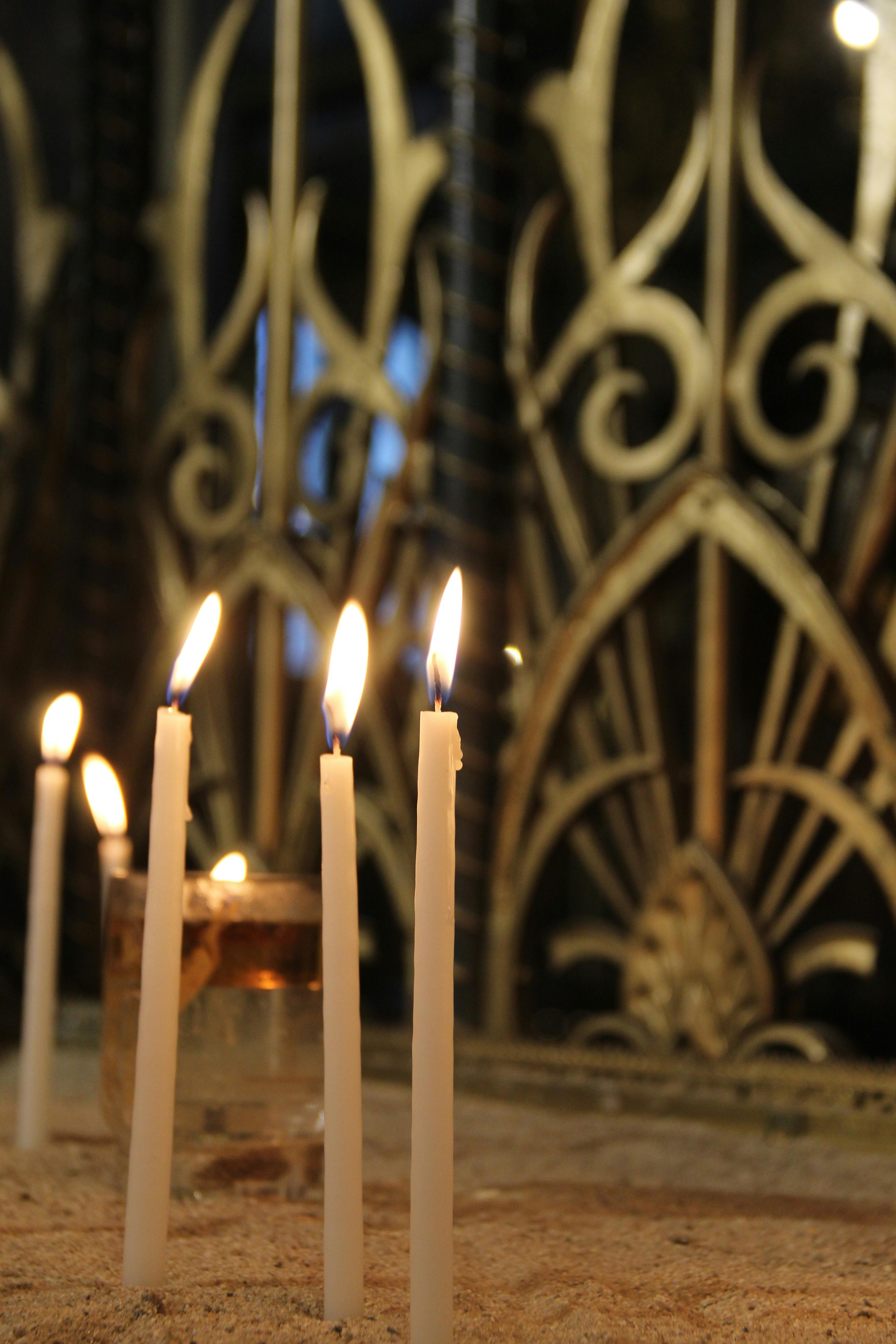 Close-up of Vertical Candles Burning · Free Stock Photo