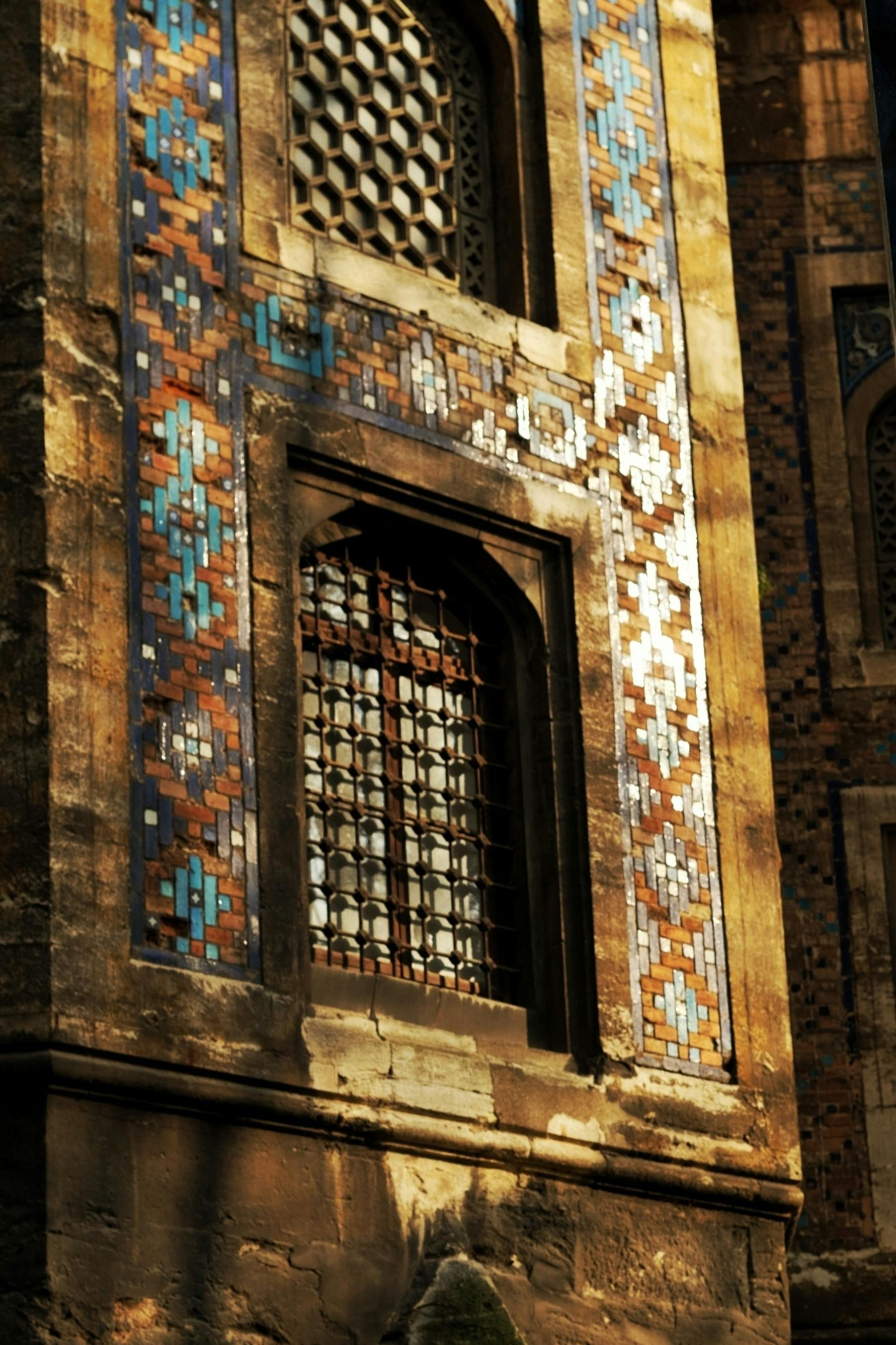 Ornamented Walls in Church · Free Stock Photo