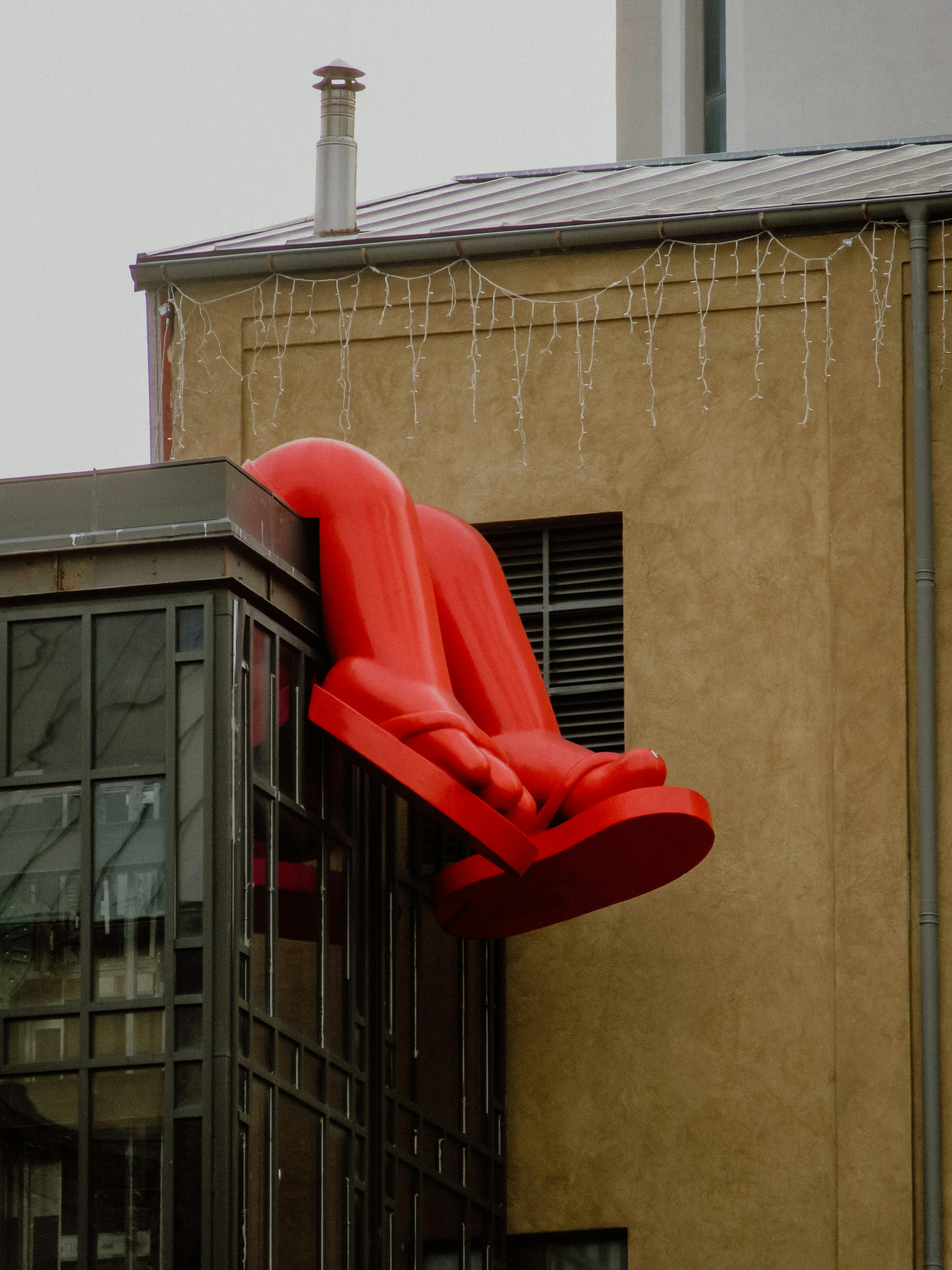 A Building with Legs · Free Stock Photo