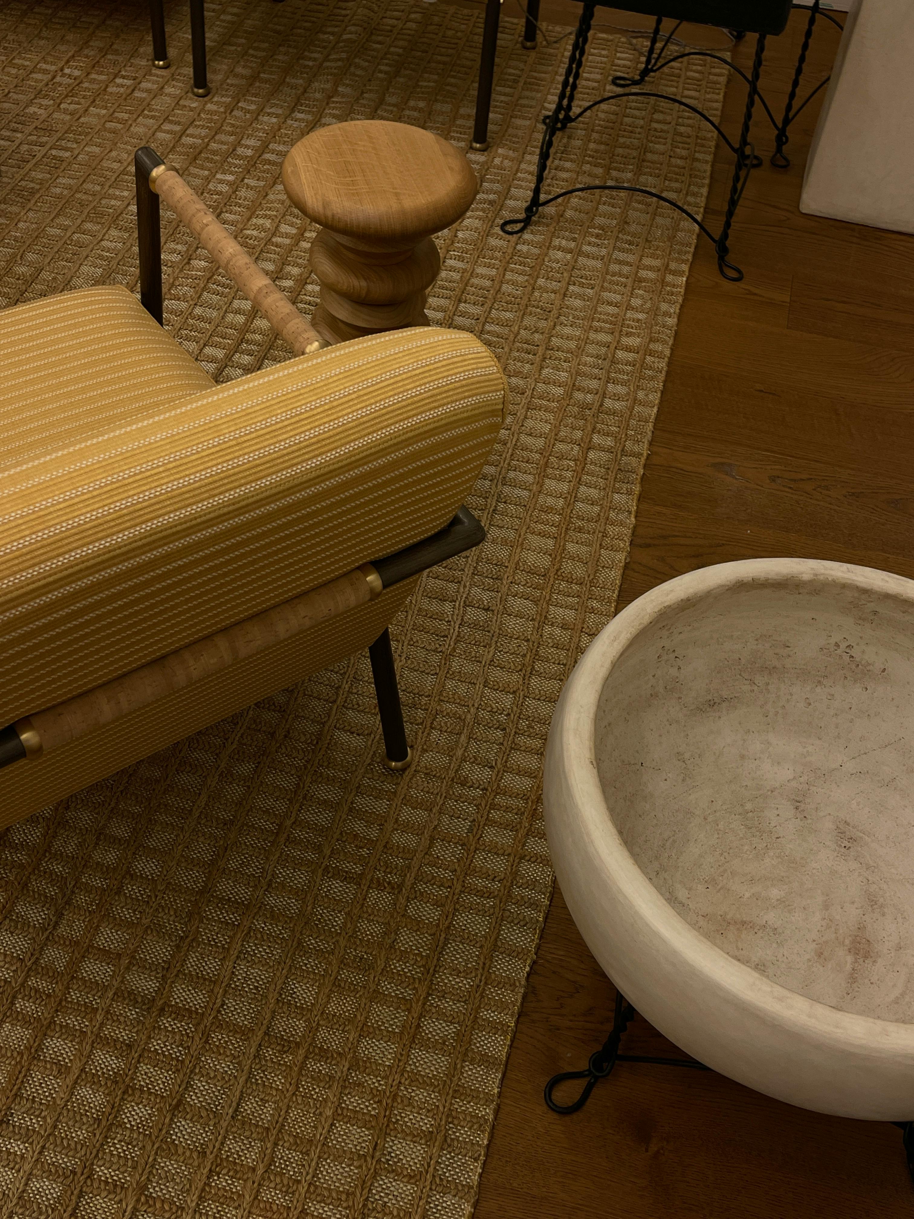 Sofa and Vase in Living Room · Free Stock Photo