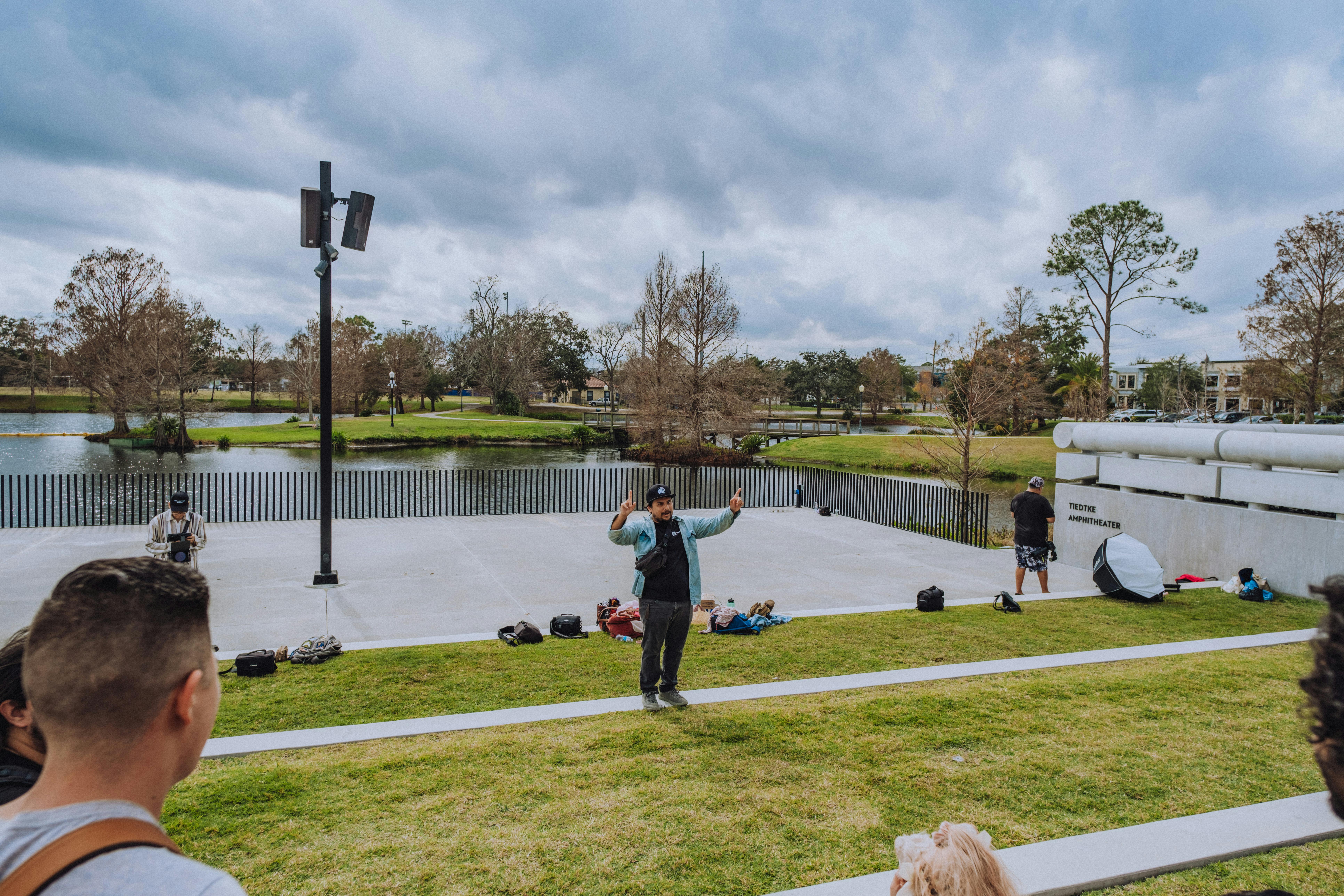 People in the park · Free Stock Photo