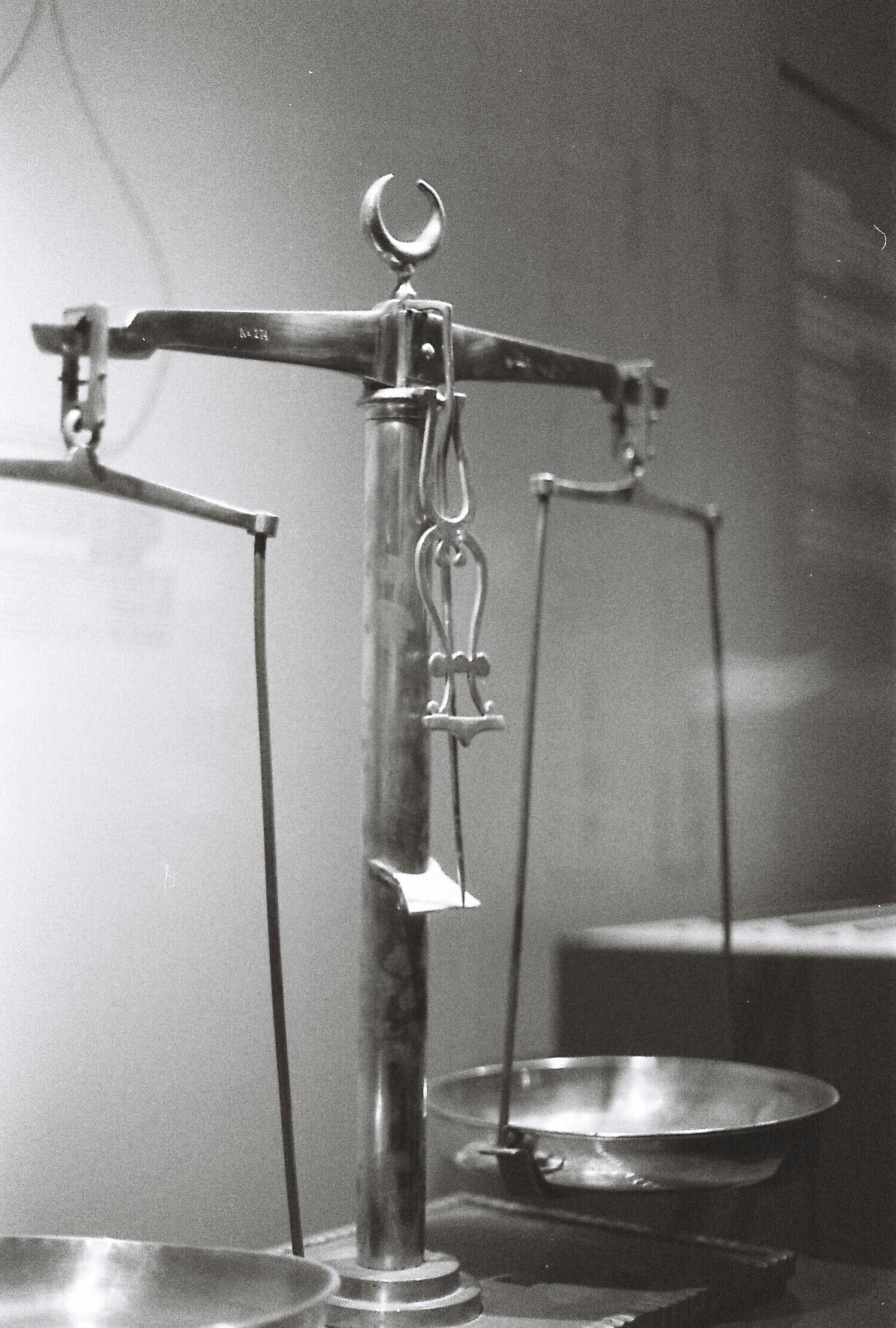 Balance Scale on Display in the Museum · Free Stock Photo