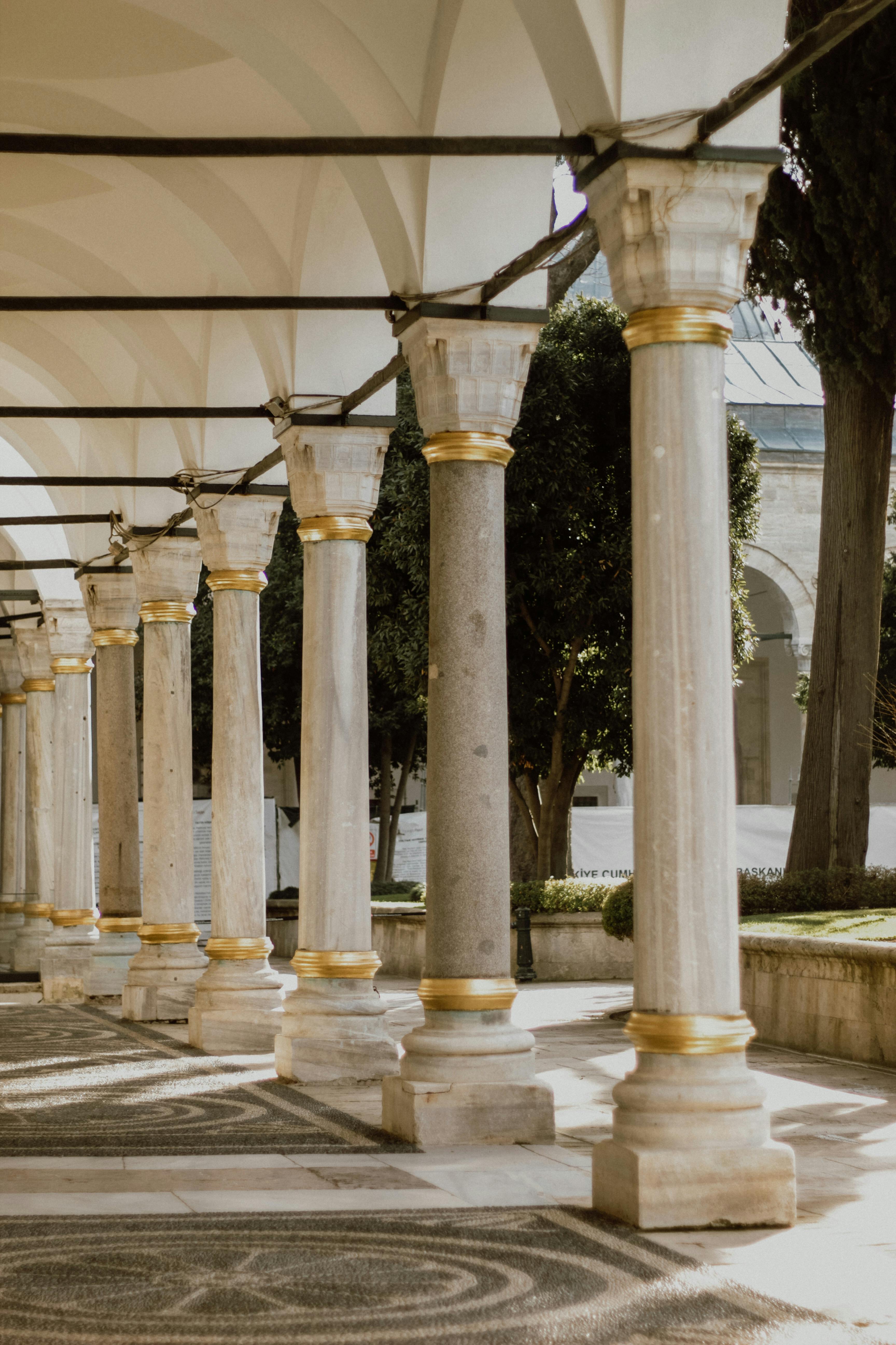 Photo of the Colonnade in the Courtyard · Free Stock Photo