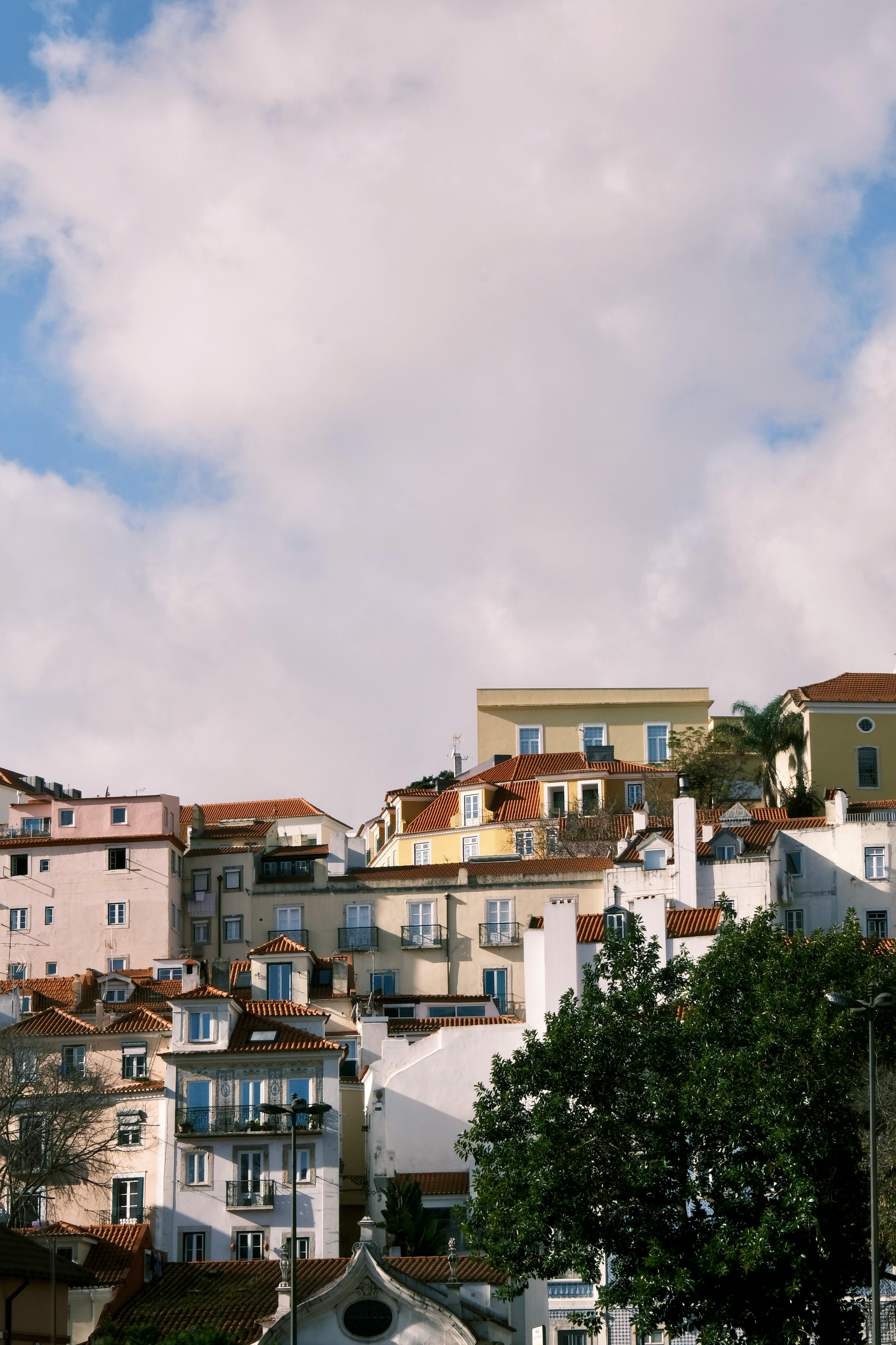 Residential Buildings in City on a Hill · Free Stock Photo